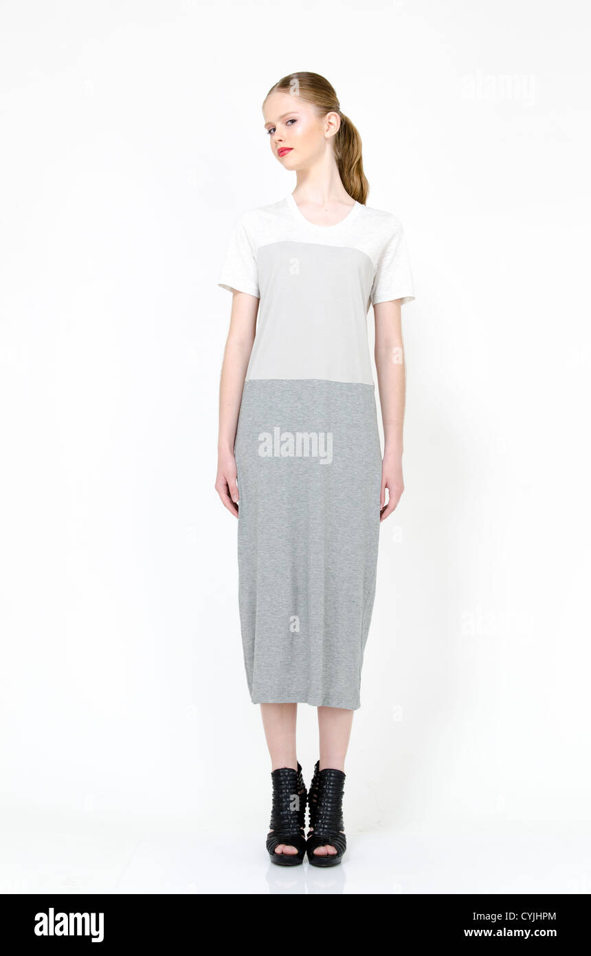 Full lenght fashion model portrait Stock Photo - Alamy