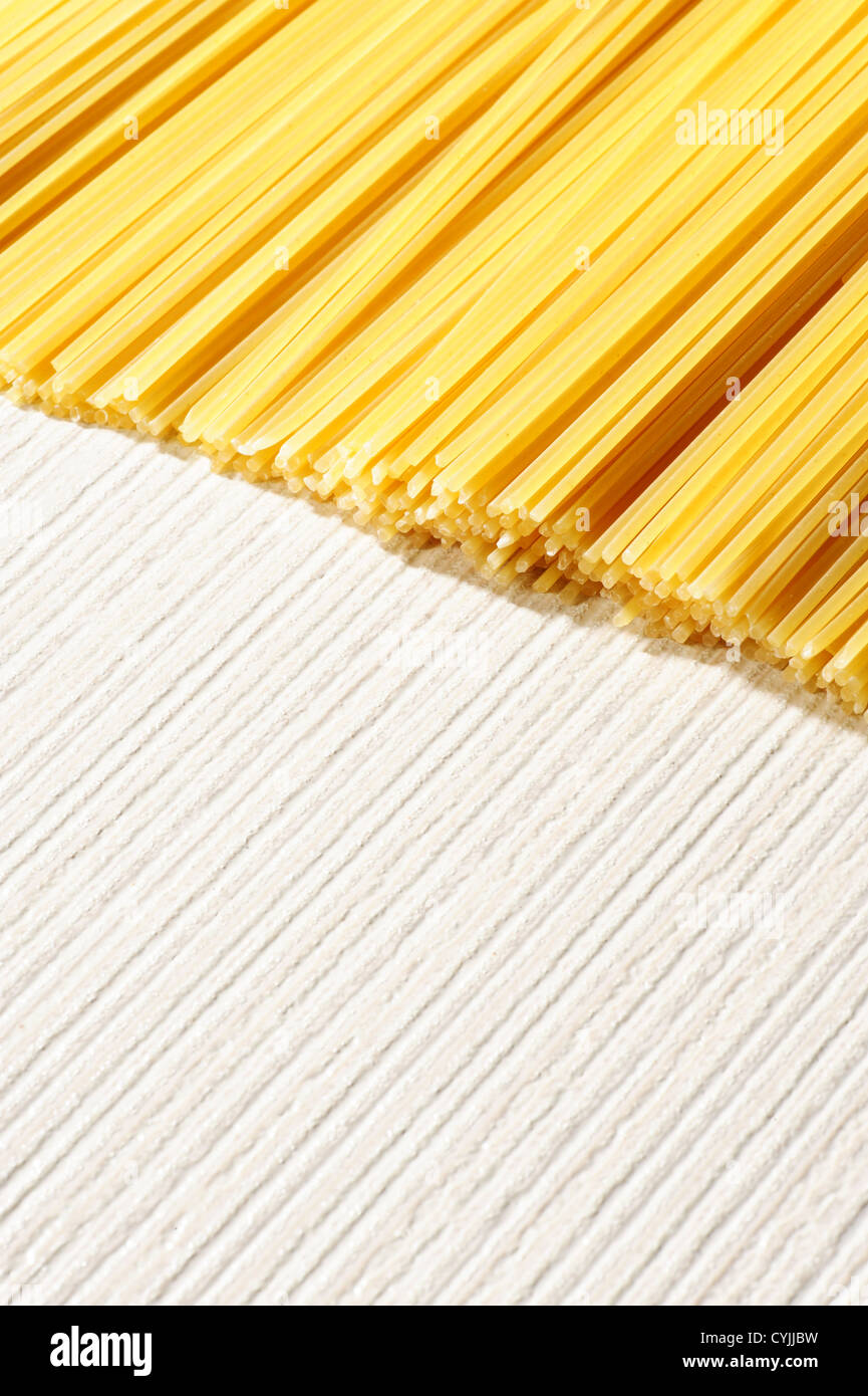 uncooked spaghetti noodles Italian pasta Stock Photo - Alamy