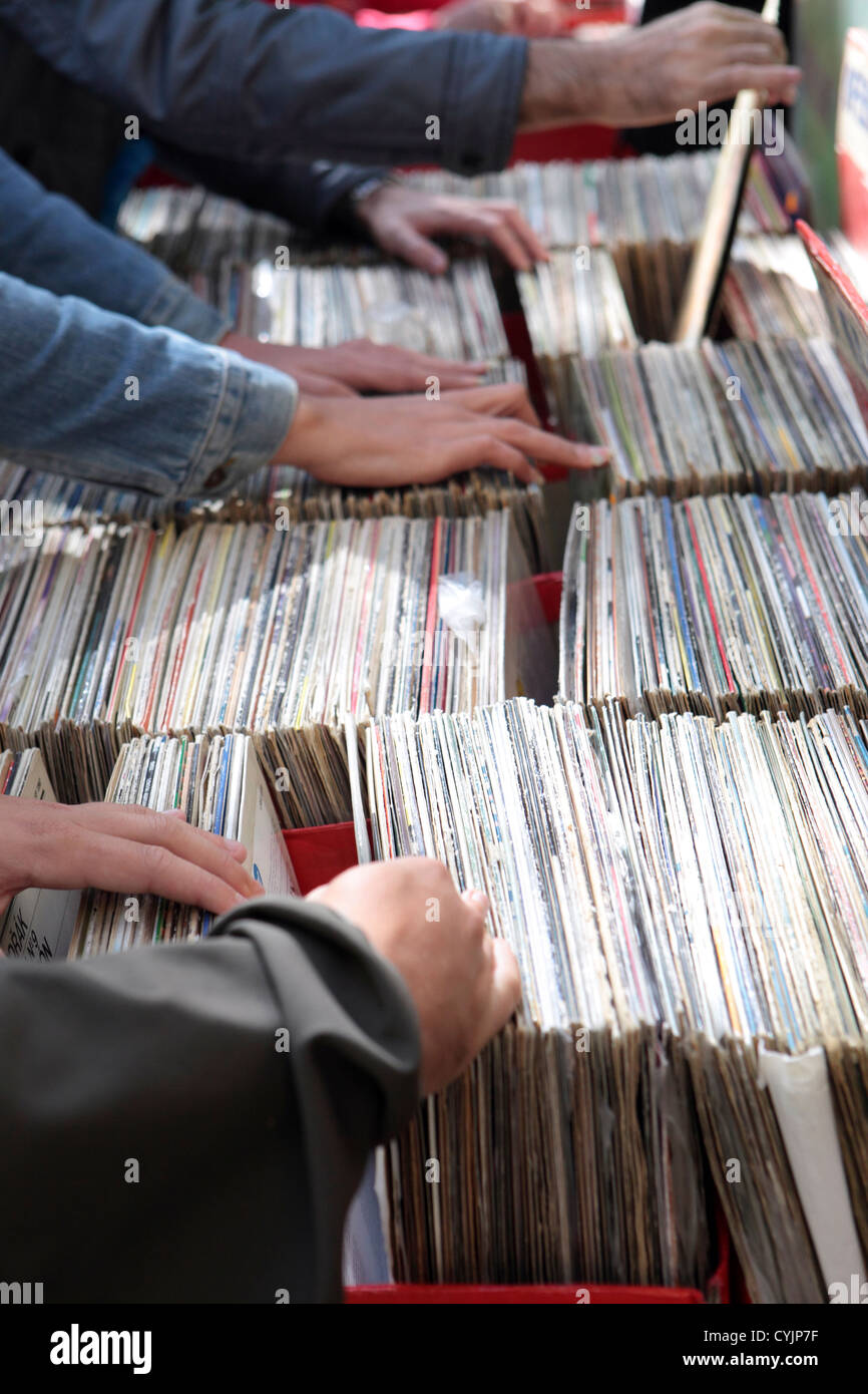 Market stall covers hi-res stock photography and images - Alamy