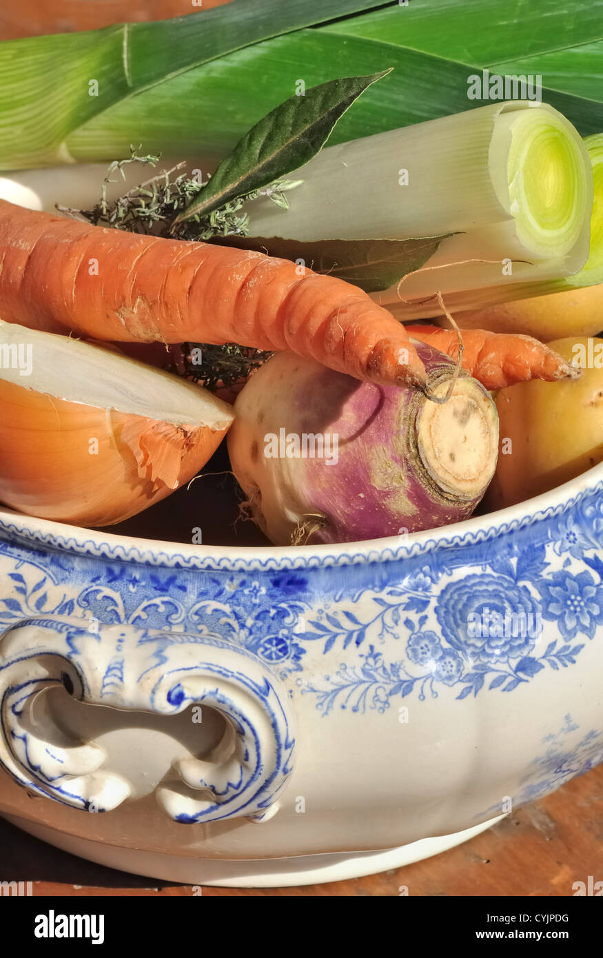 Tureen ingredients hi-res stock photography and images - Alamy