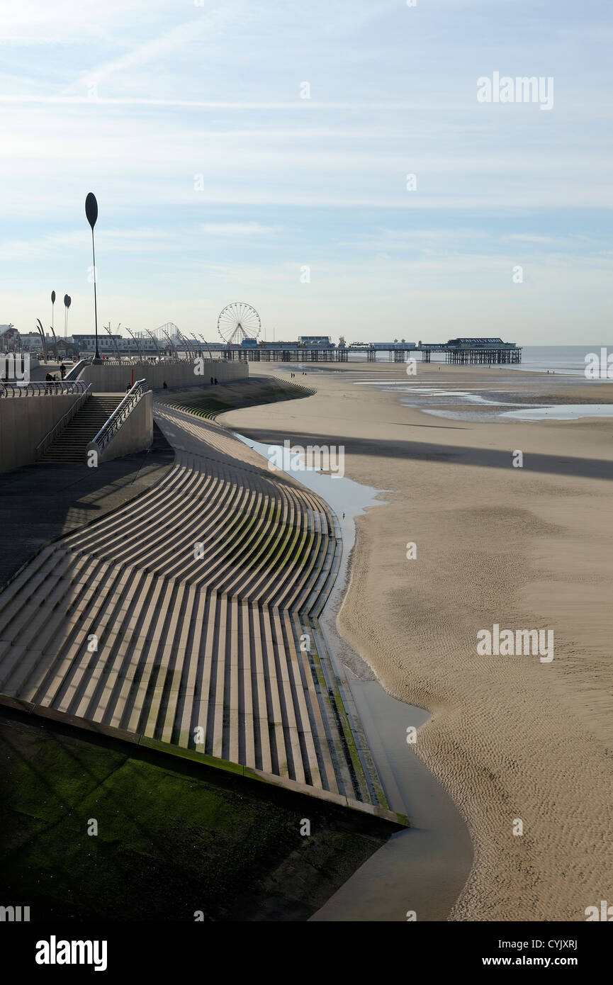 Blackpool seafront steps down to the beach england uk Stock Photo - Alamy