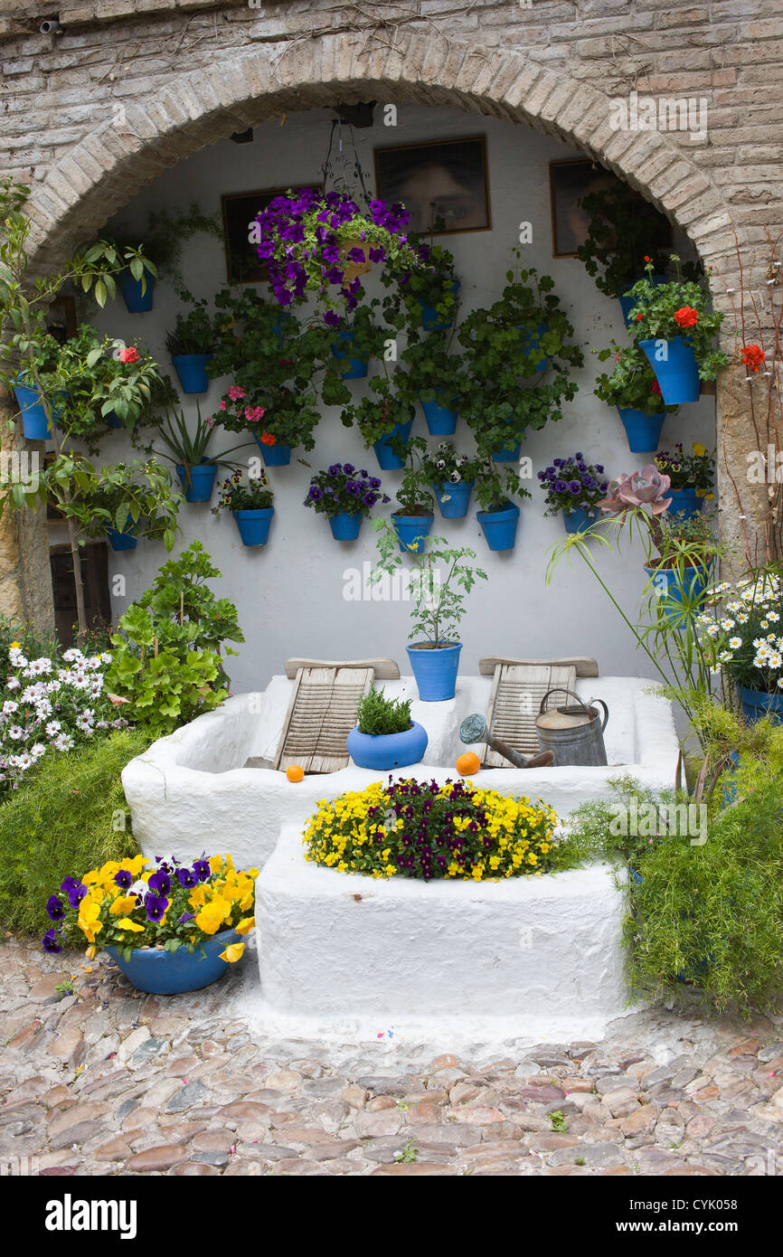 Andalusian courtyard hi-res stock photography and images - Alamy