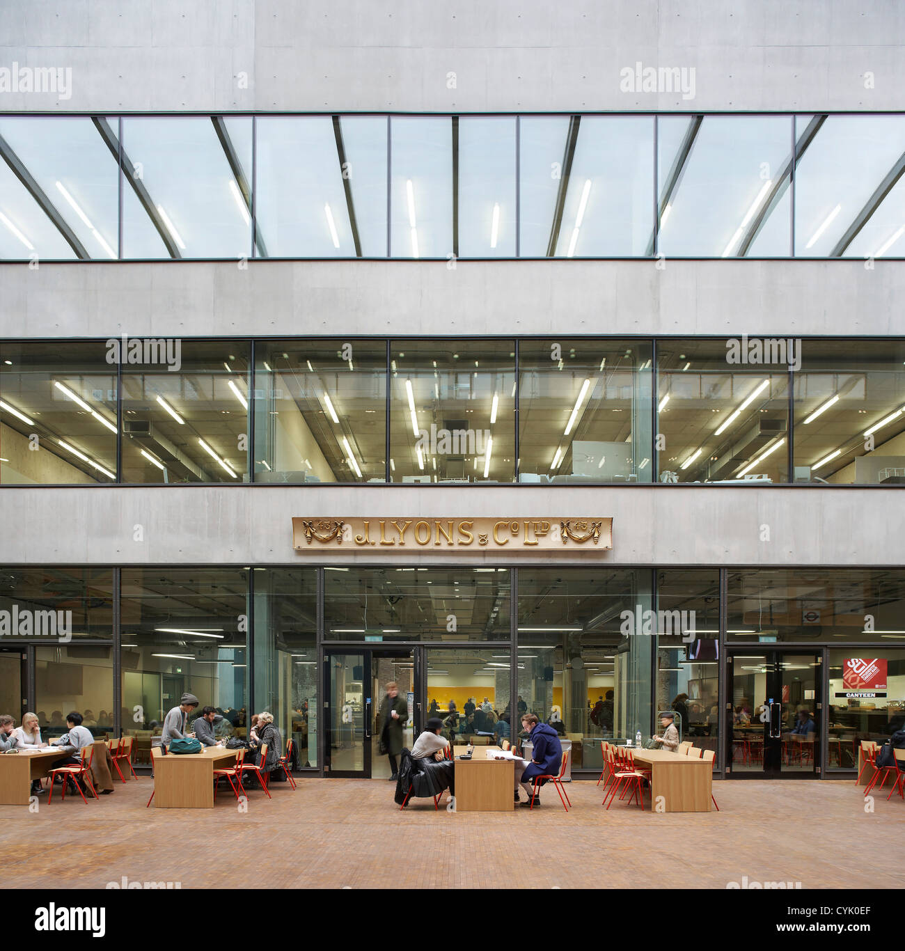 Central saint martins atrium hi-res stock photography and images - Alamy