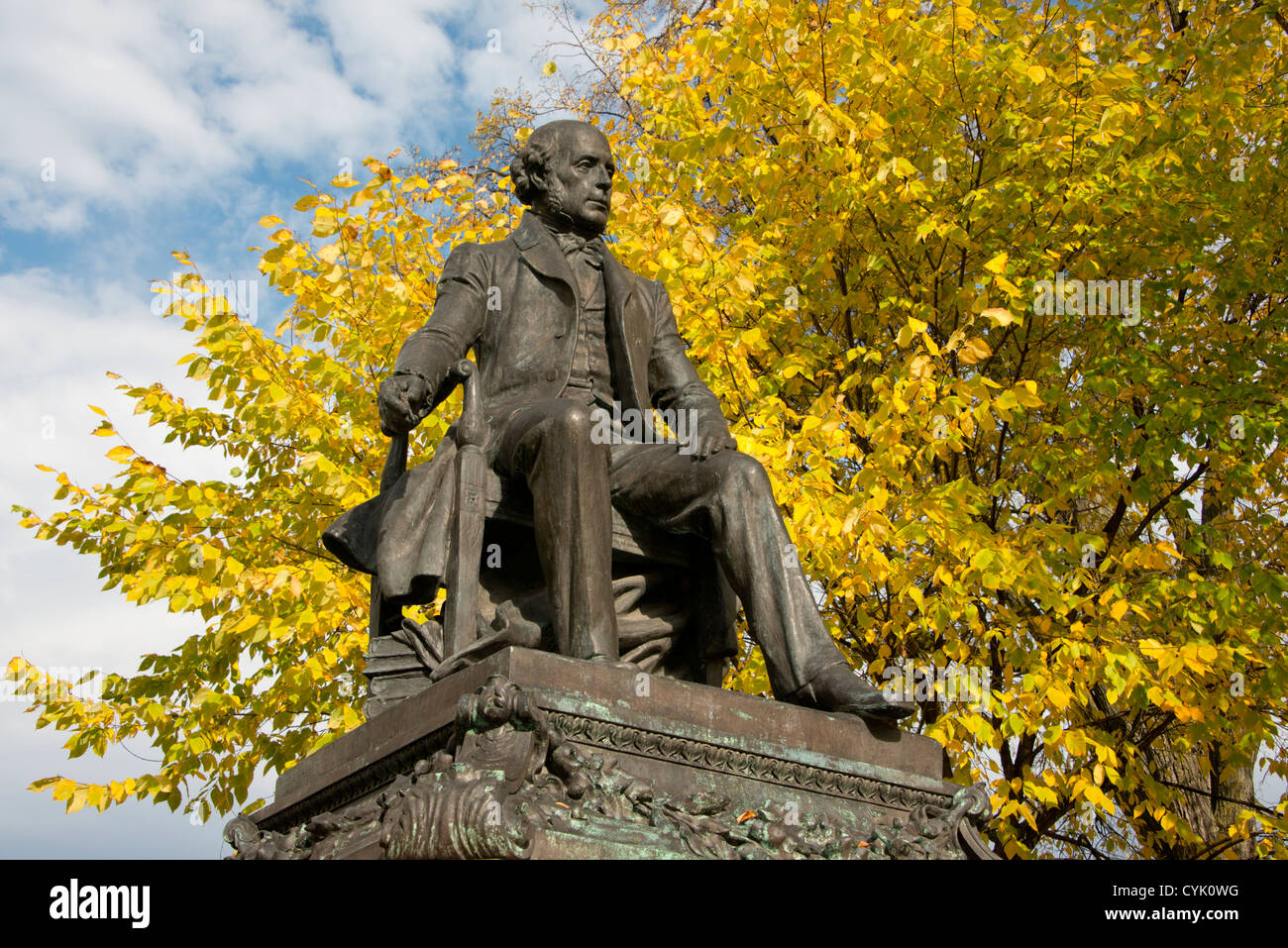 Canada quebec quebec city statue hi-res stock photography and images ...