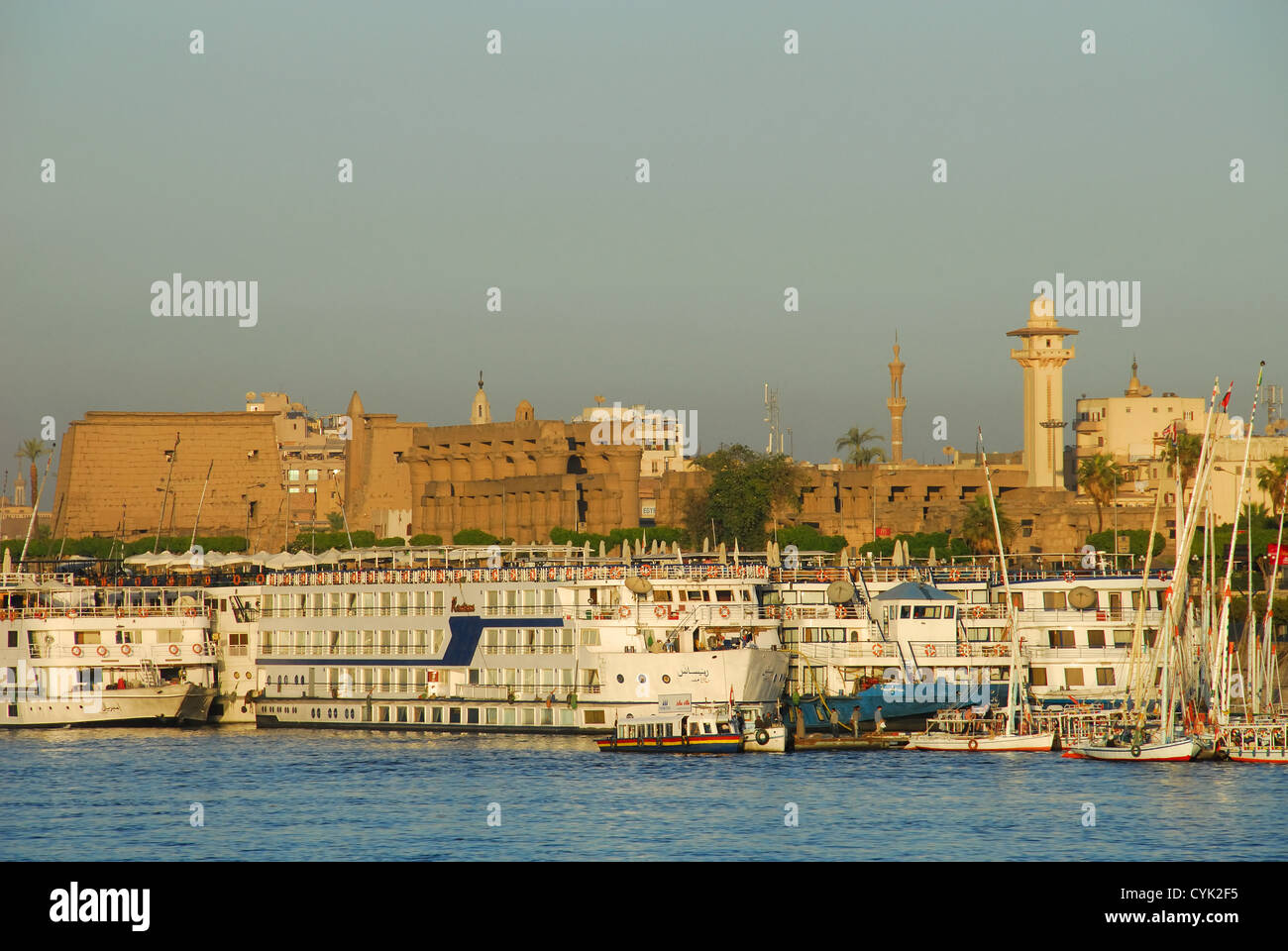 Ancient temples on the river nile hi-res stock photography and images ...