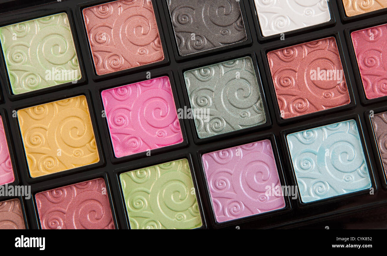 Make-up Artist palette of eye shadow colors Stock Photo - Alamy