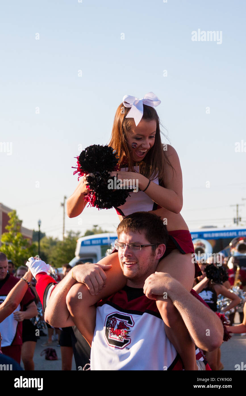 College football cheerleader hi-res stock photography and images - Alamy