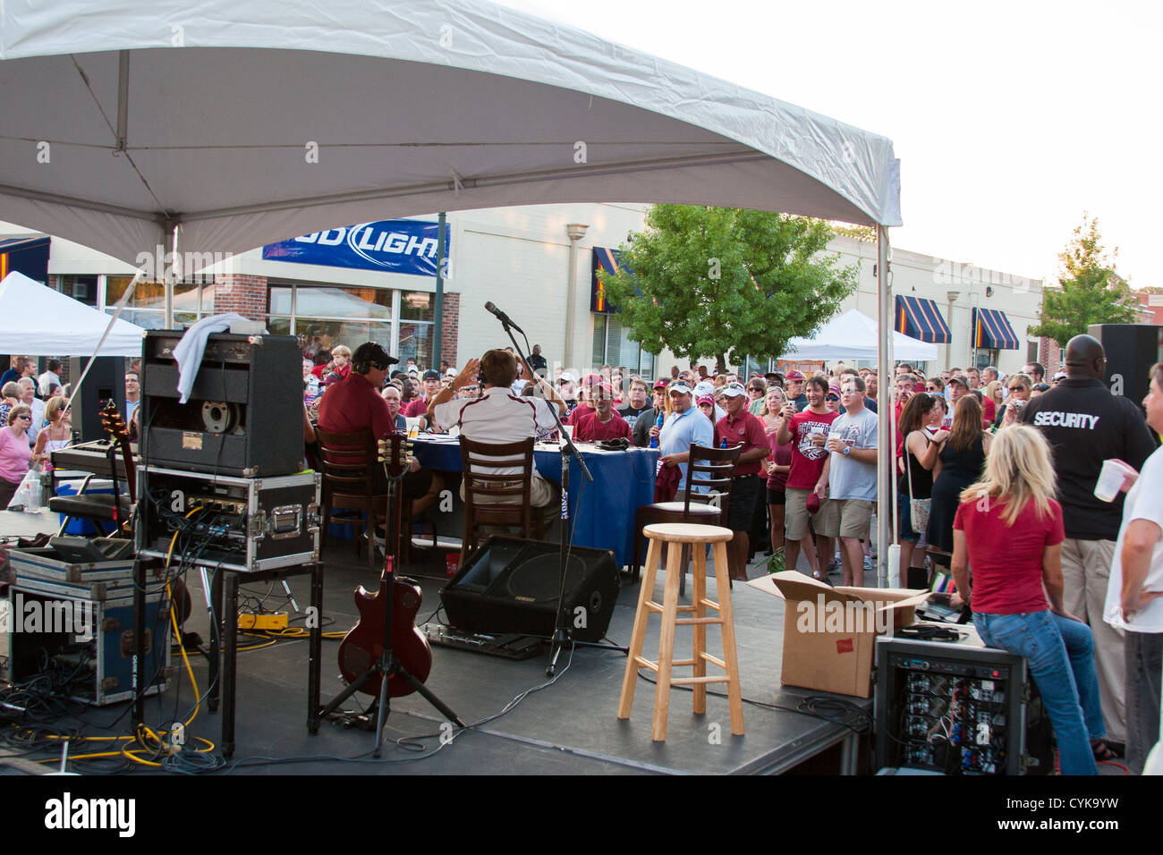 Pep rally school hi-res stock photography and images - Alamy