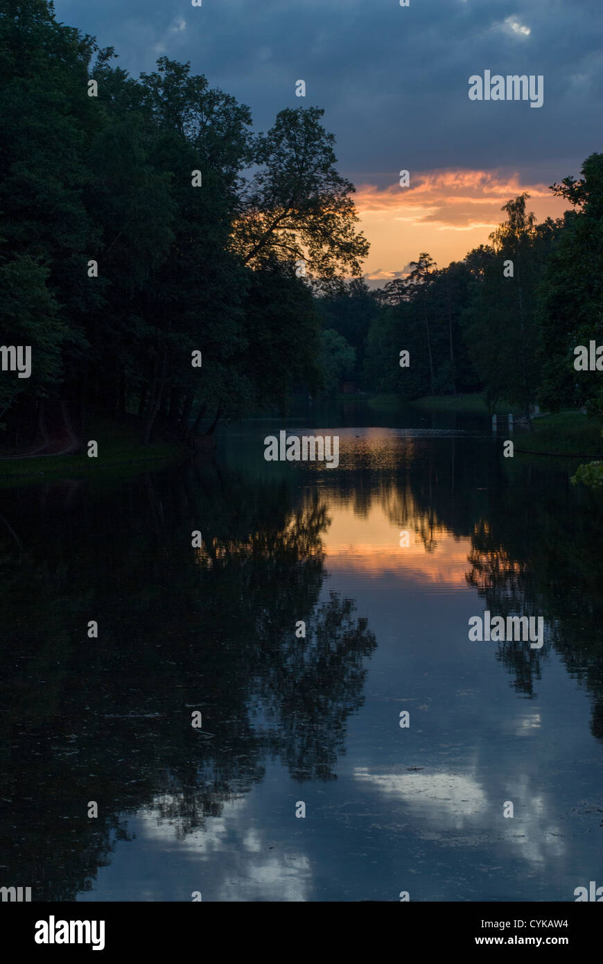 park sunset lake summer Stock Photo - Alamy