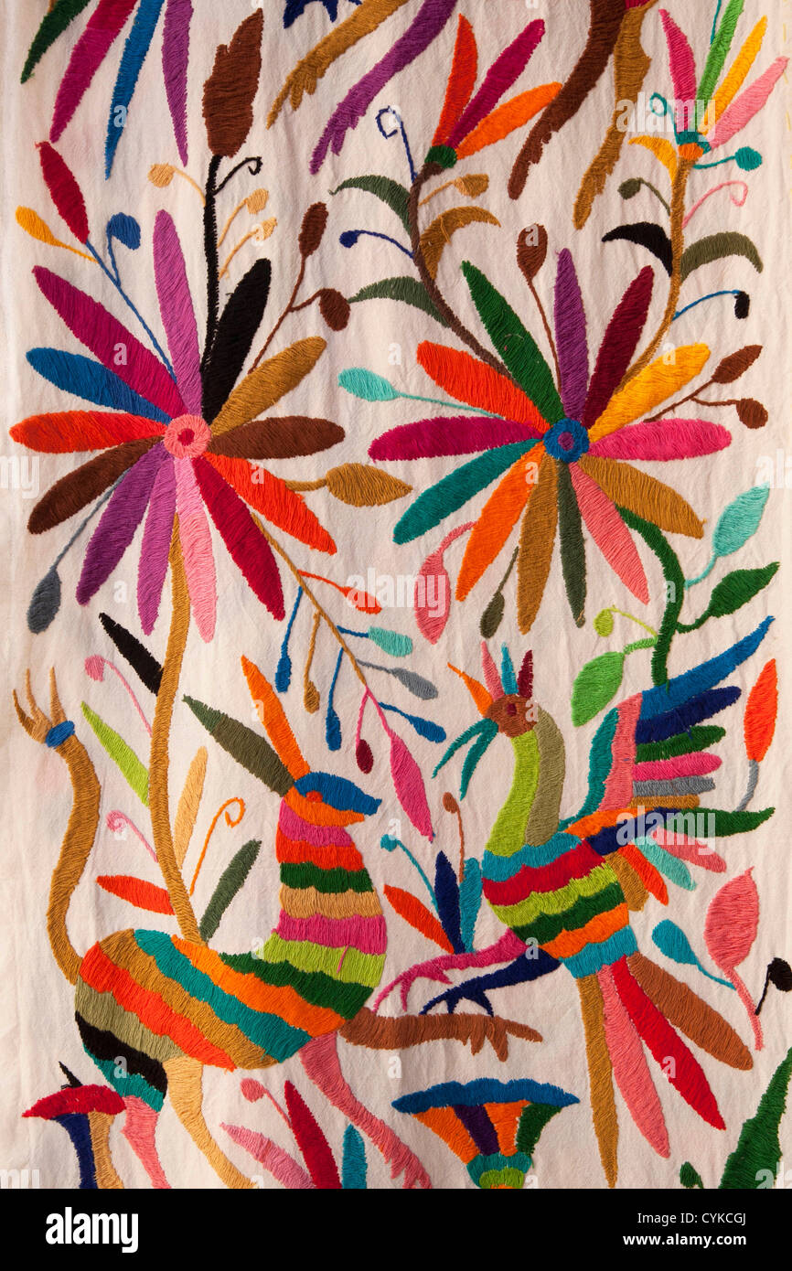 Mexican embroidery hi-res stock photography and images - Alamy