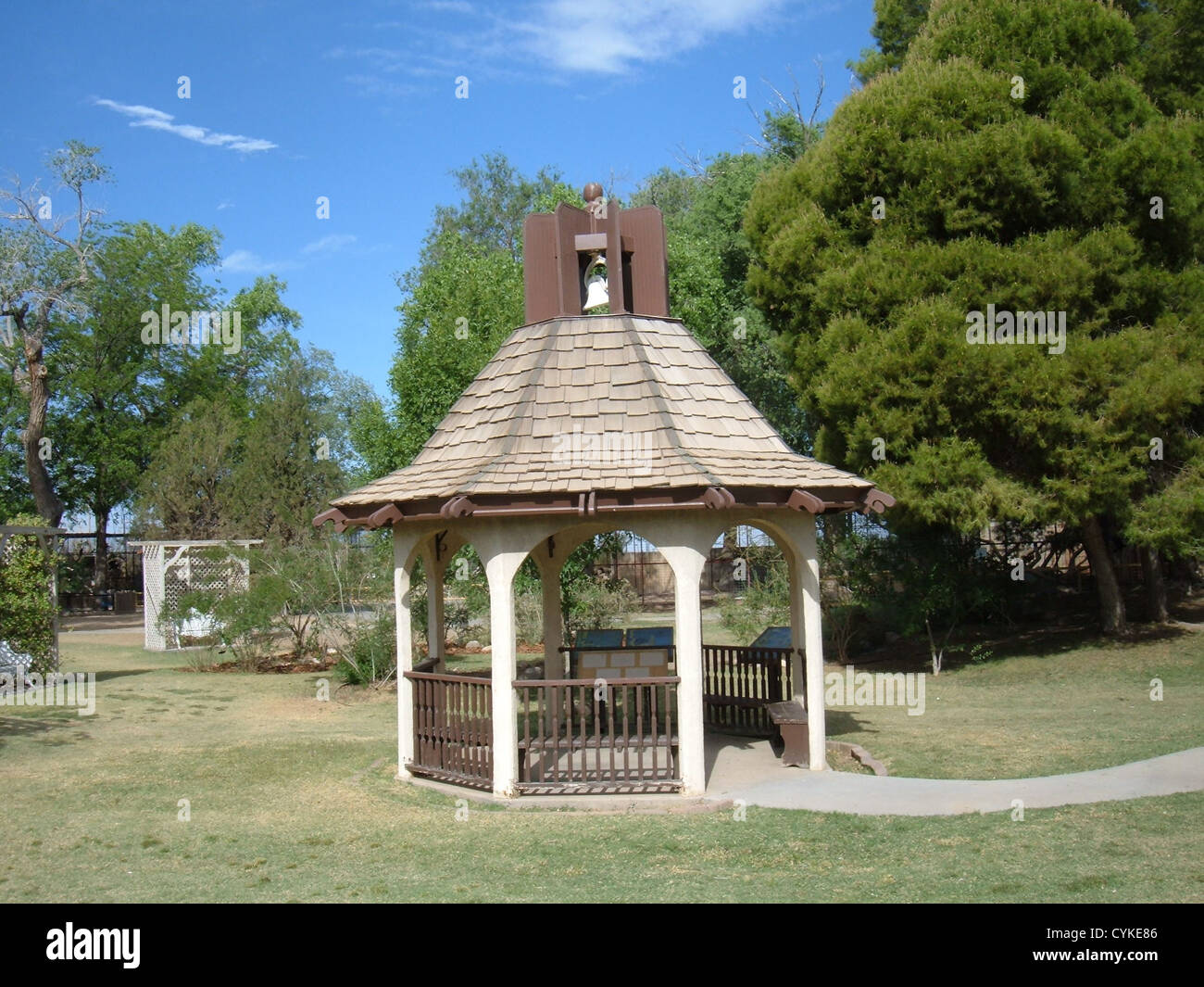 Gazebo at alameda park zoo hi-res stock photography and images - Alamy