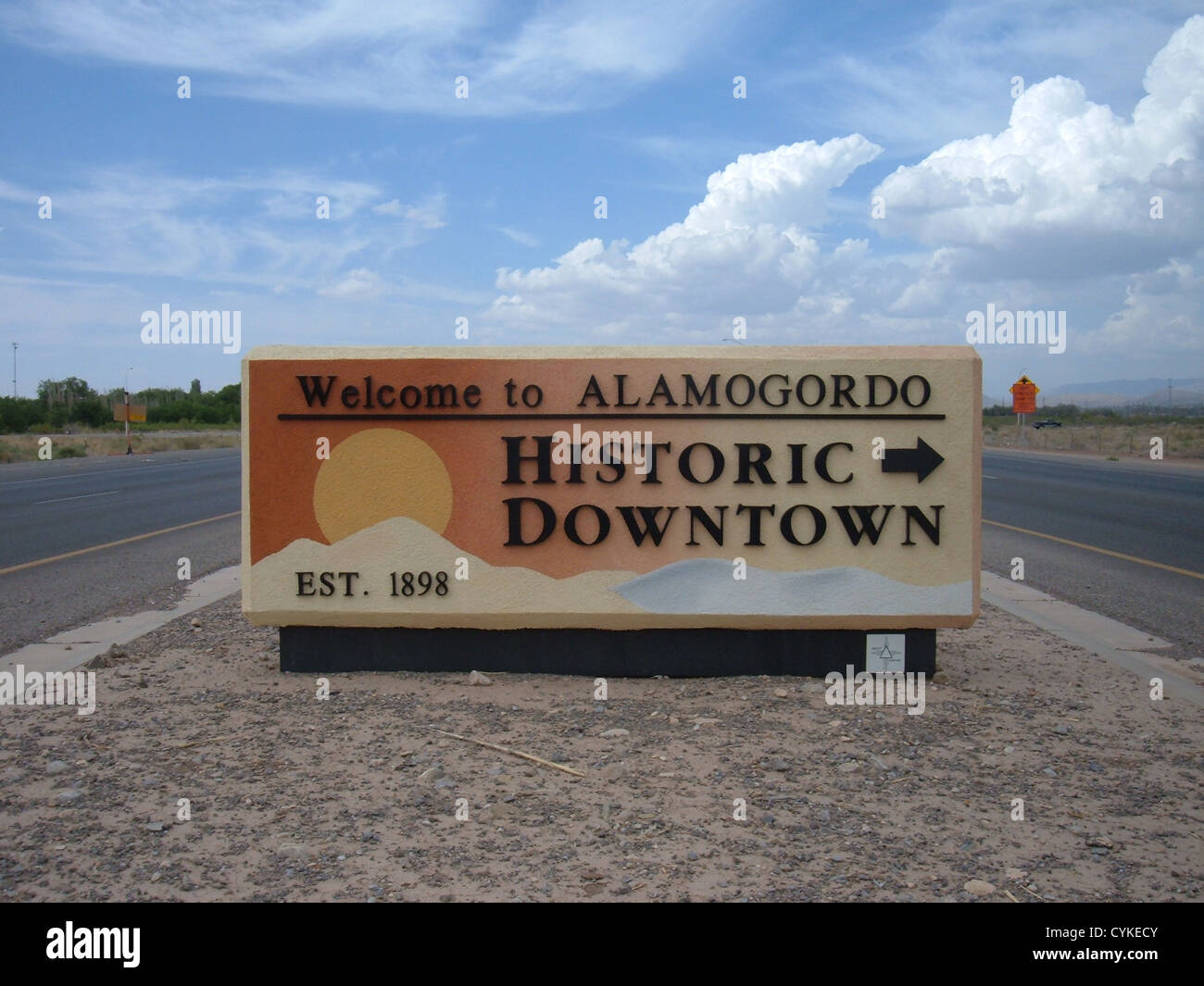 Welcome sign pointing to Alamogordo, New Mexico Historic Downtown area ...