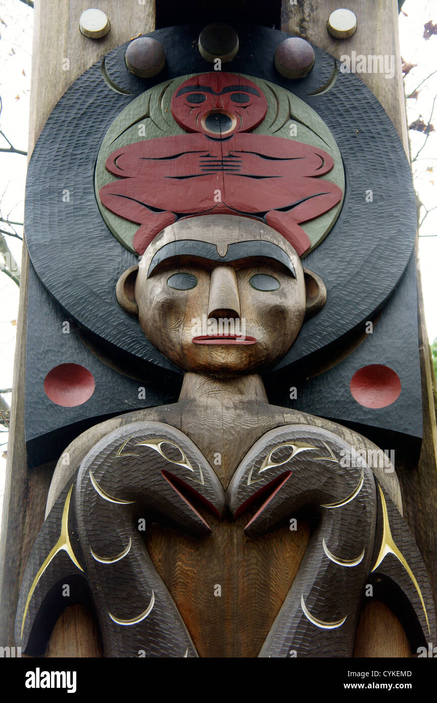Musqueam house post detail, Museum of Anthropology (MOA), Vancouver, BC ...