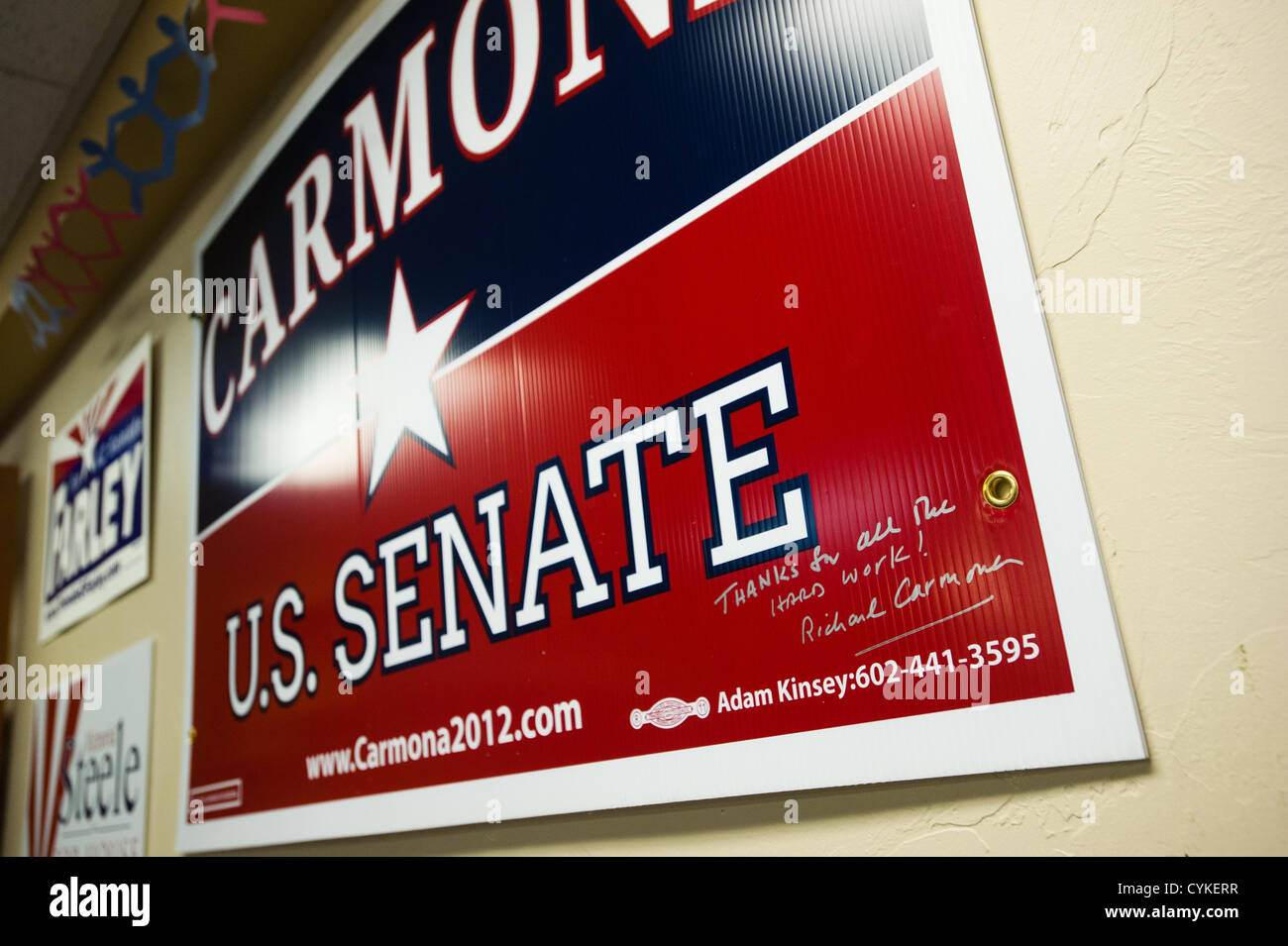 U s senate campaign sign hi-res stock photography and images - Alamy
