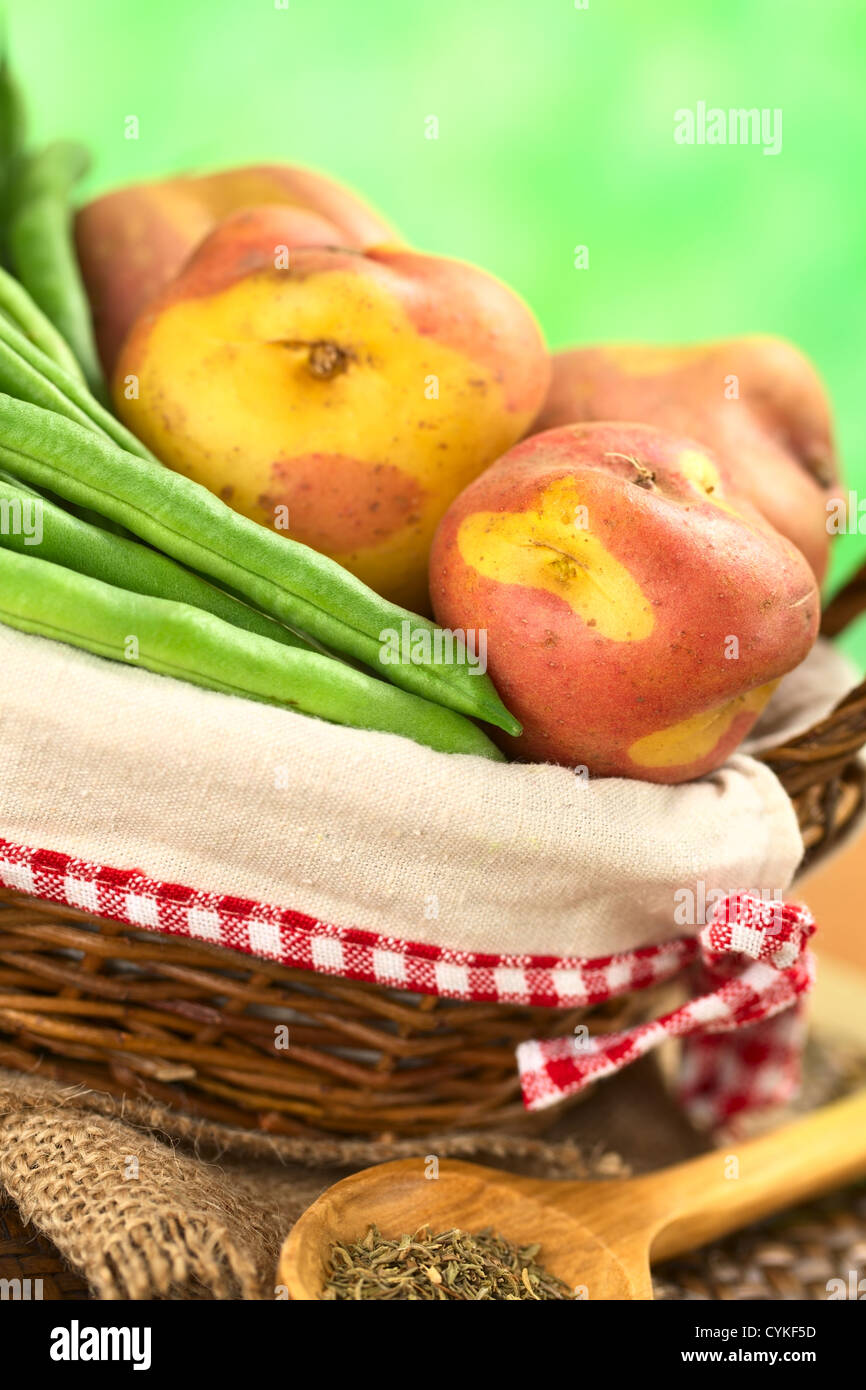 Green bean basket hi-res stock photography and images - Alamy