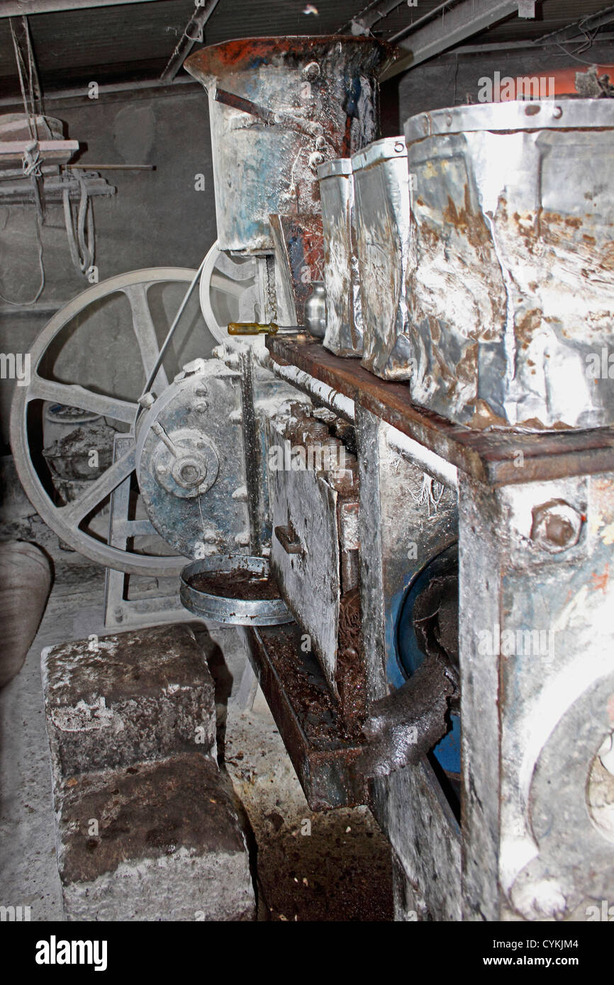 Oil mill hi-res stock photography and images - Alamy