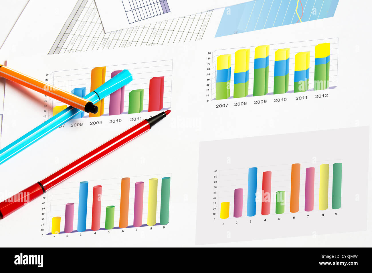 Financial statistics graph hi-res stock photography and images - Alamy