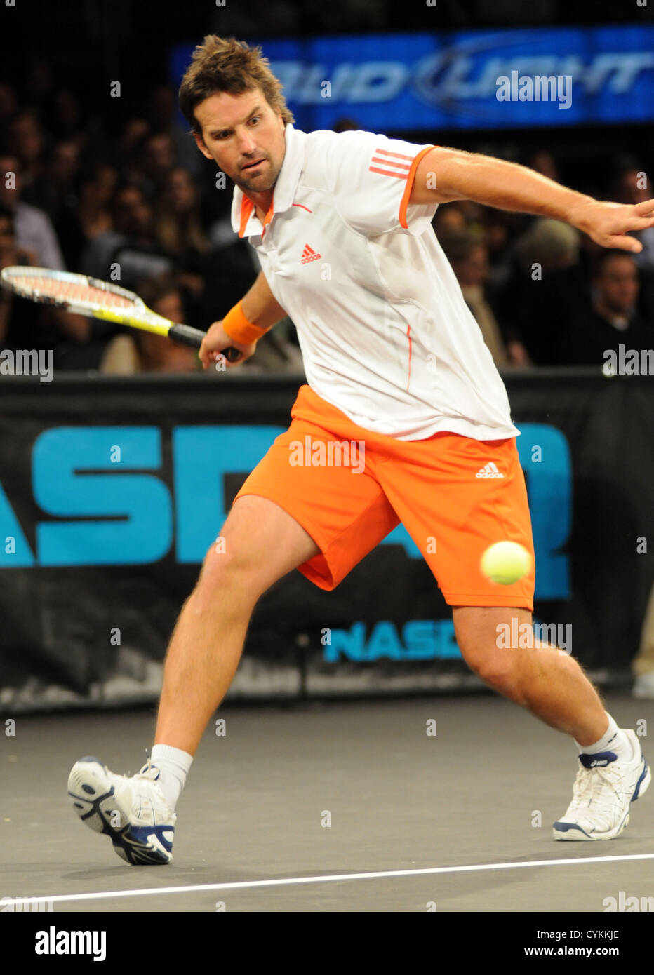 Pat rafter tennis hi-res stock photography and images - Alamy