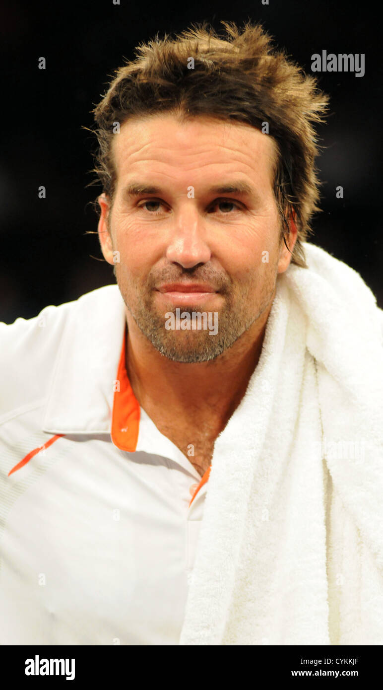 Pat rafter tennis hi-res stock photography and images - Alamy