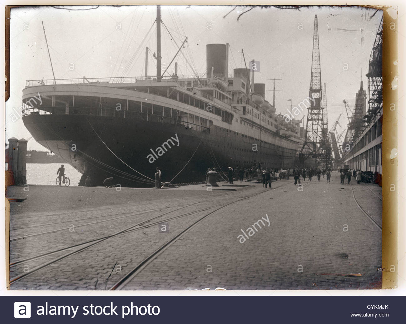Ocean Liner 1930s Stock Photos & Ocean Liner 1930s Stock Images - Alamy