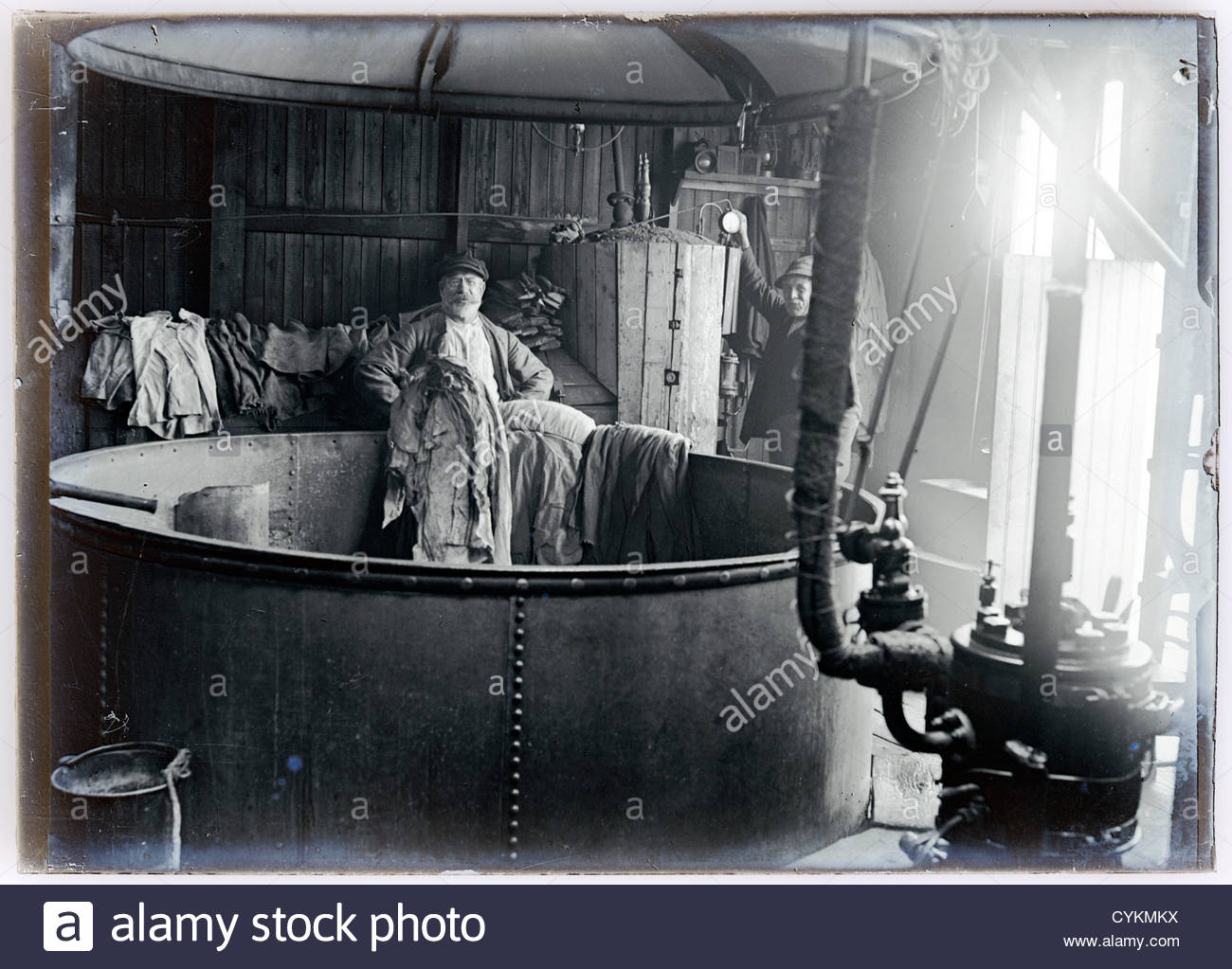 Manual Labour Working Black And White Stock Photos & Manual Labour ...