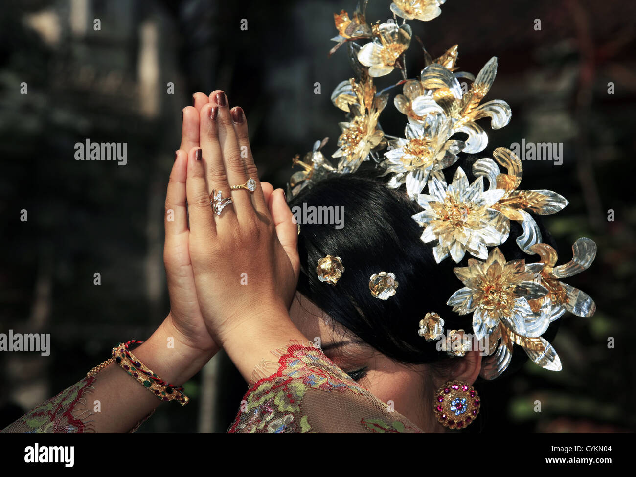 The Indonesian bride prays. Bali. Indonesia Stock Photo - Alamy