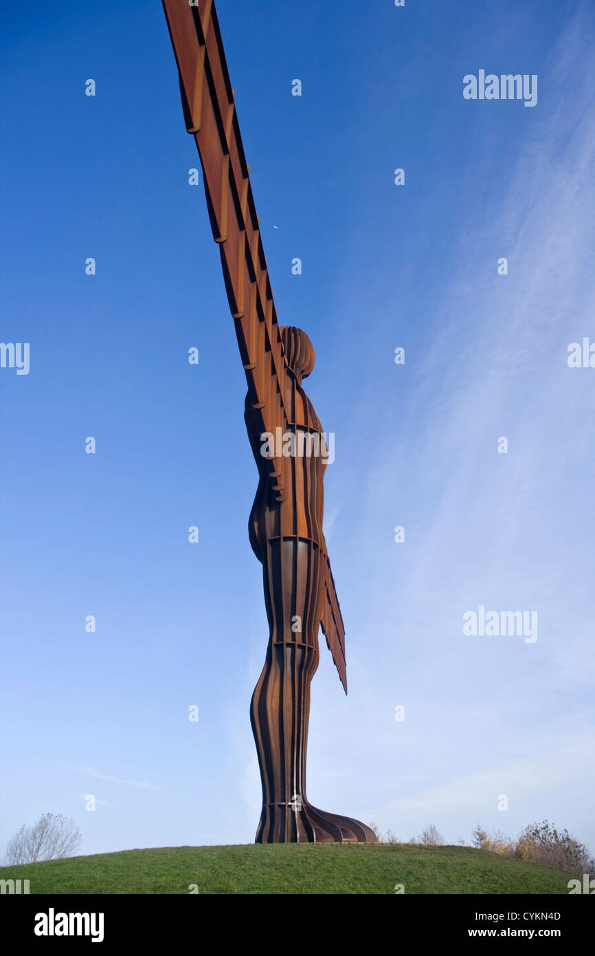 Statue gateshead landmark hi-res stock photography and images - Alamy