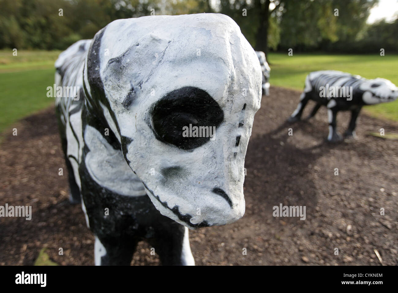 Milton keynes cow hi-res stock photography and images - Alamy