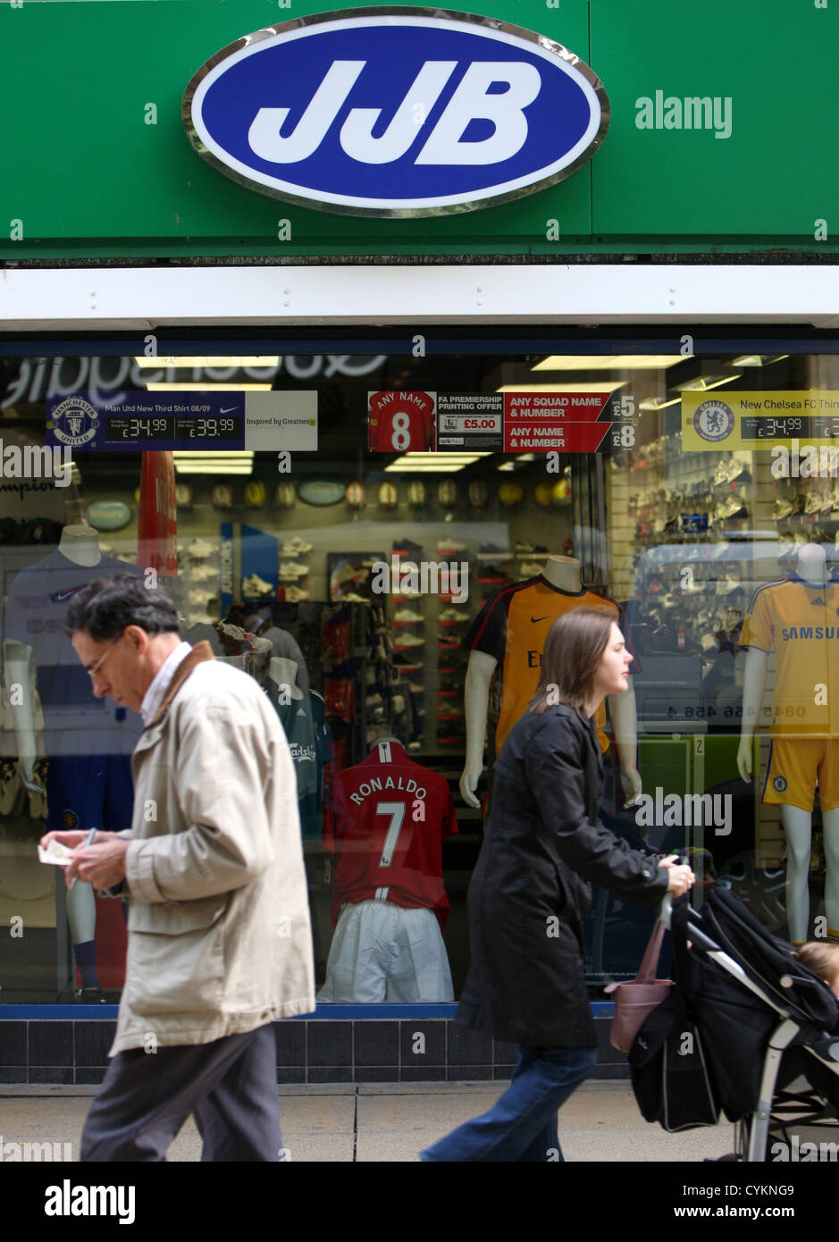 Jjb sports store and closed hi-res stock photography and images - Alamy