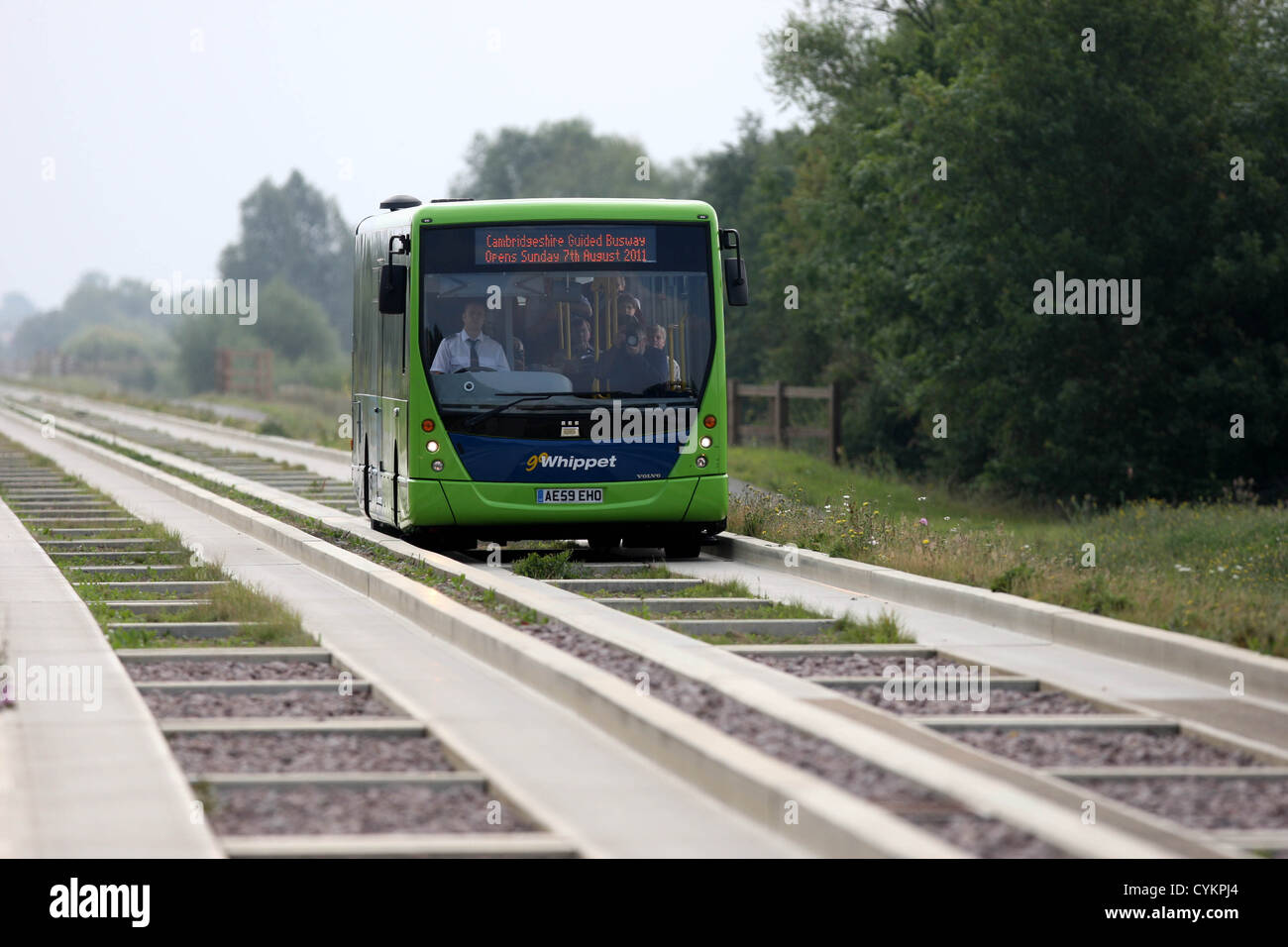 GUIDED BUSWAY IN CAMBRIDGE,ENGLAND Stock Photo - Alamy