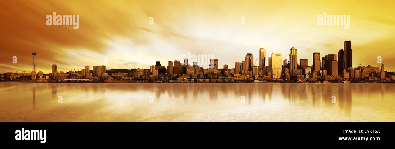 Harbour of seattle at night hi-res stock photography and images - Alamy