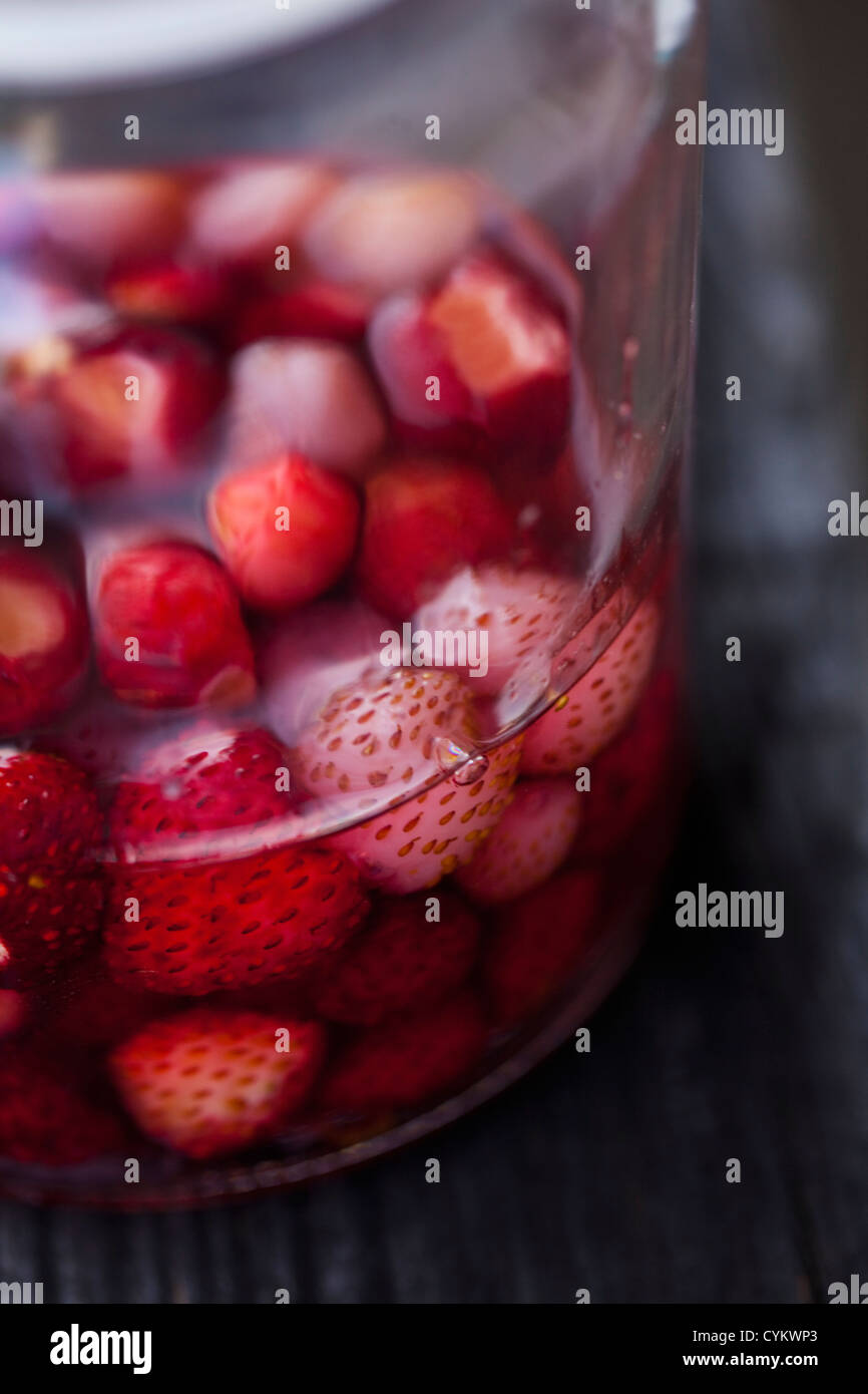 Wild strawberries in container hi-res stock photography and images - Alamy