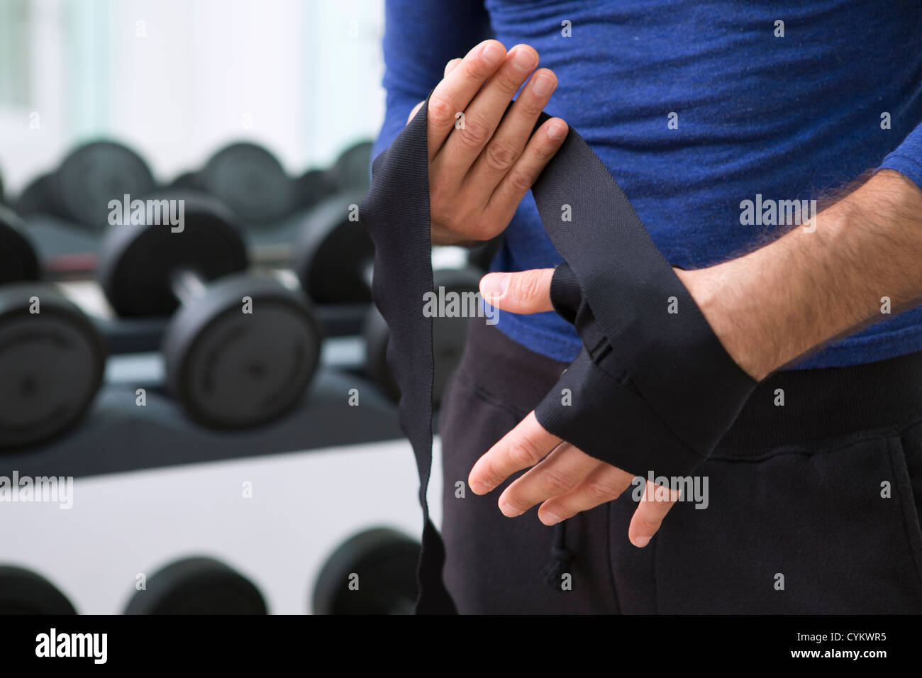 Hands lifting weights, closeup hi-res stock photography and images - Alamy