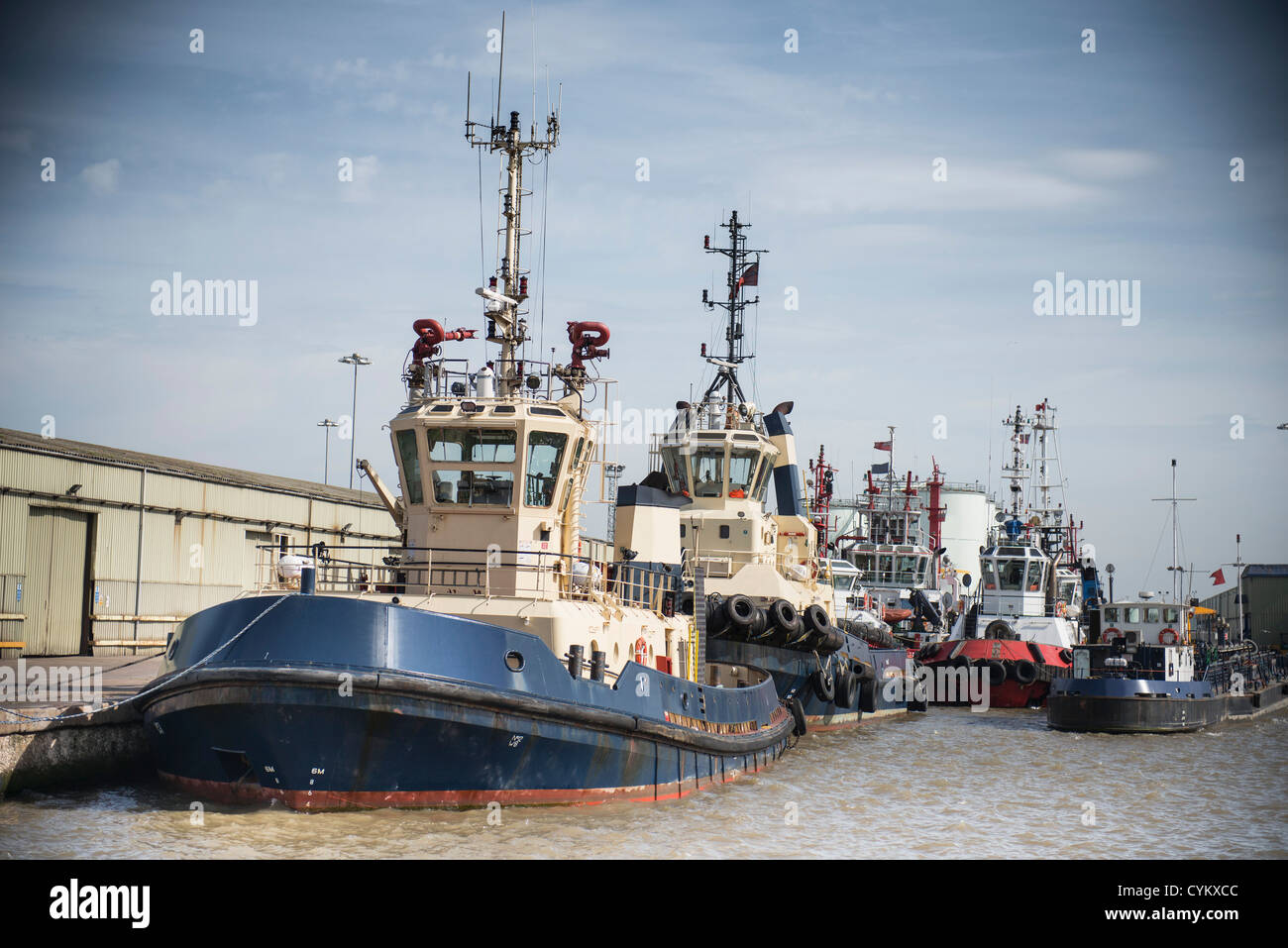 Mooring And Anchoring High Resolution Stock Photography and Images - Alamy