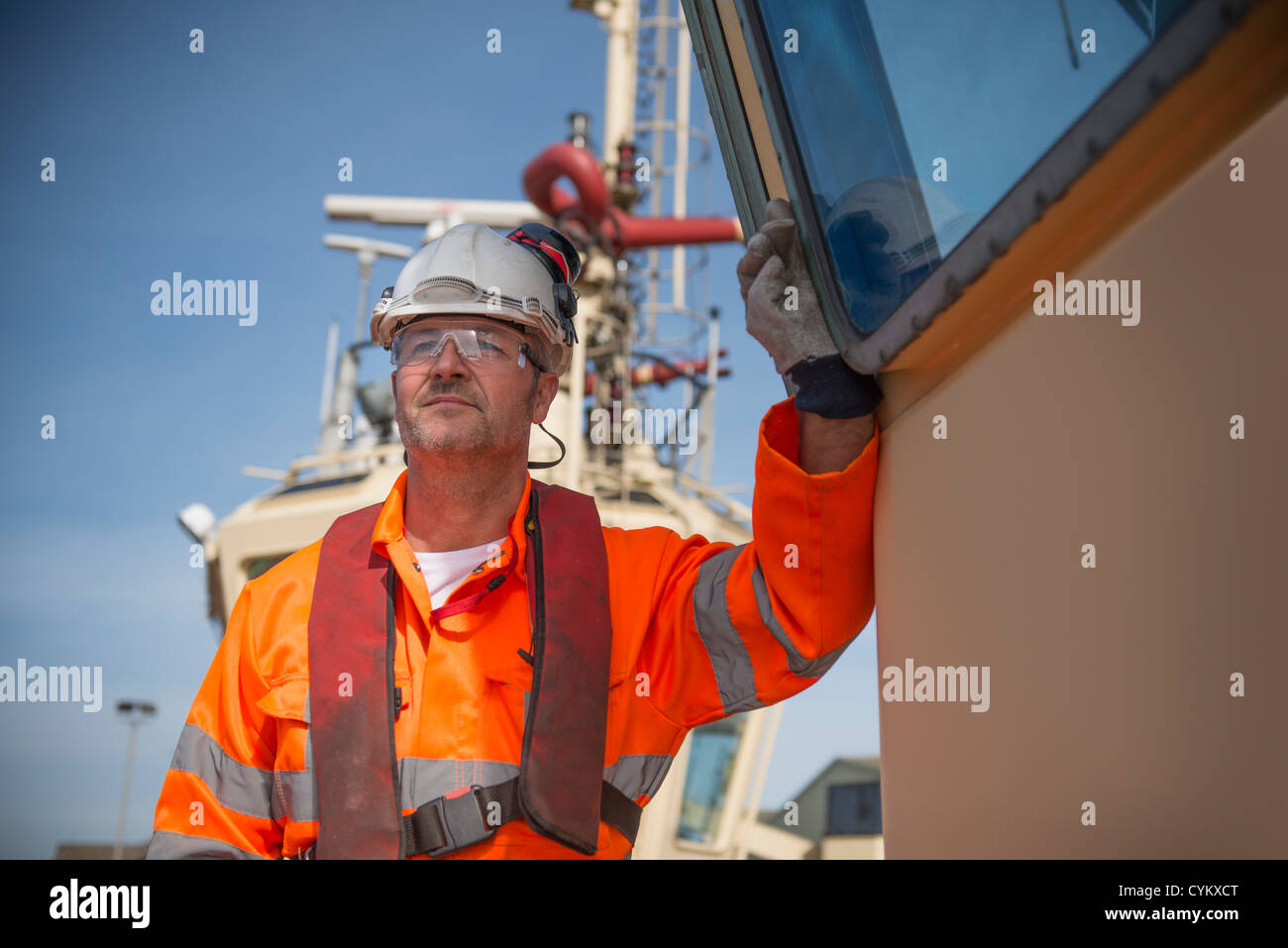 Close up on tug boat hi-res stock photography and images - Alamy