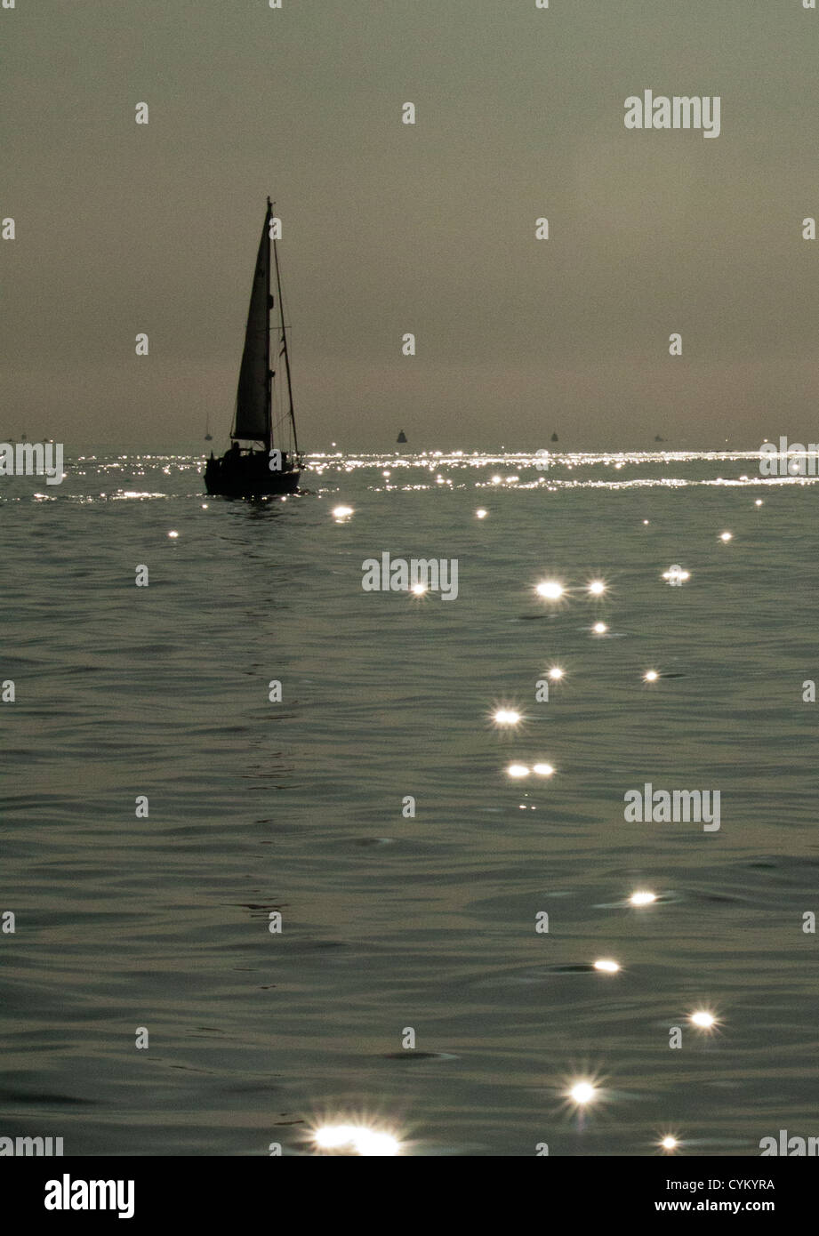 Sailing in the solent hi-res stock photography and images - Alamy