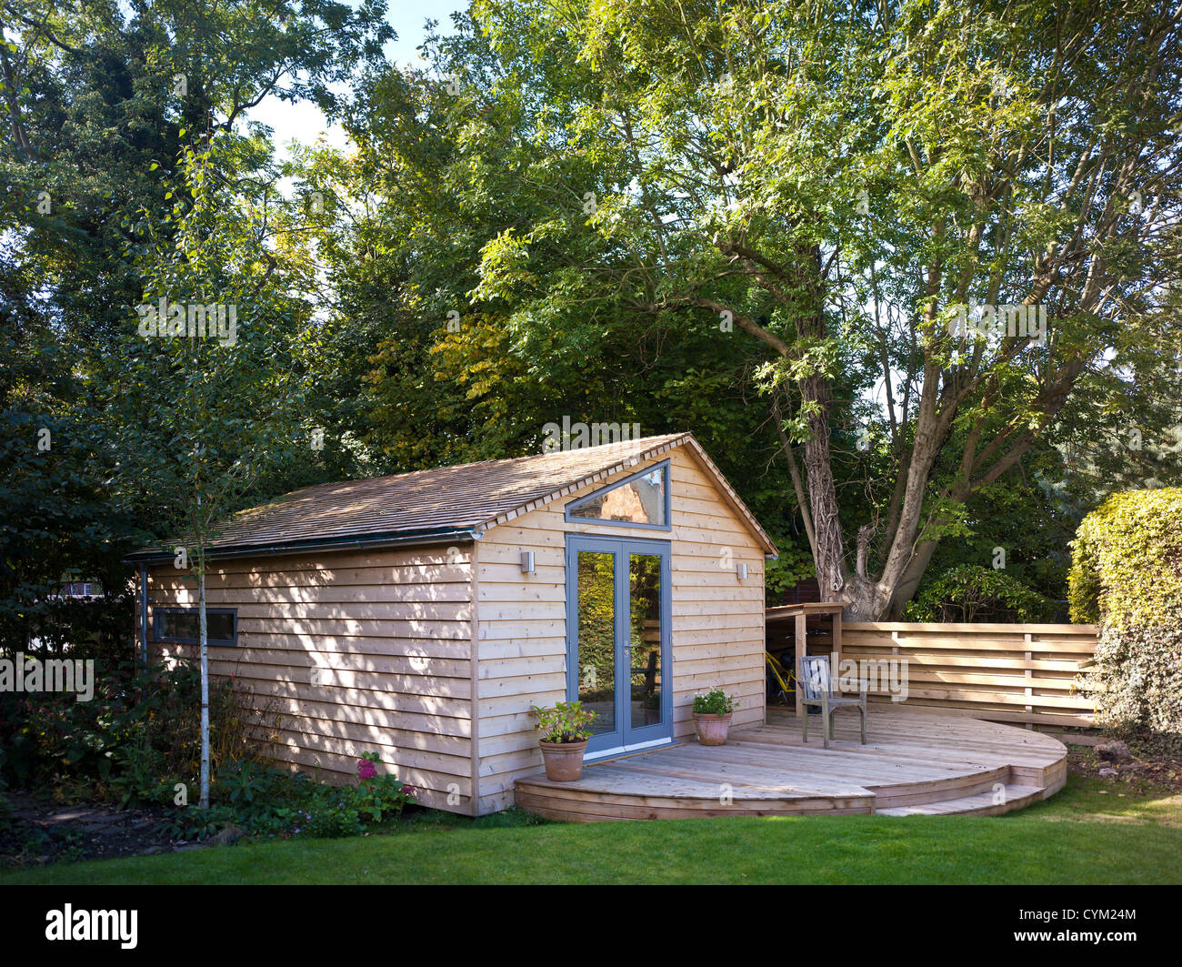 Garden Office Berkhamsted United Kingdom Architect SDP Design 2012 garden-office-berkhamsted-united-kingdom-architect-sdp-design-2012