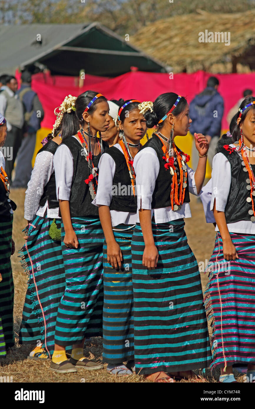Traditional culture tang dress hi-res stock photography and images - Alamy
