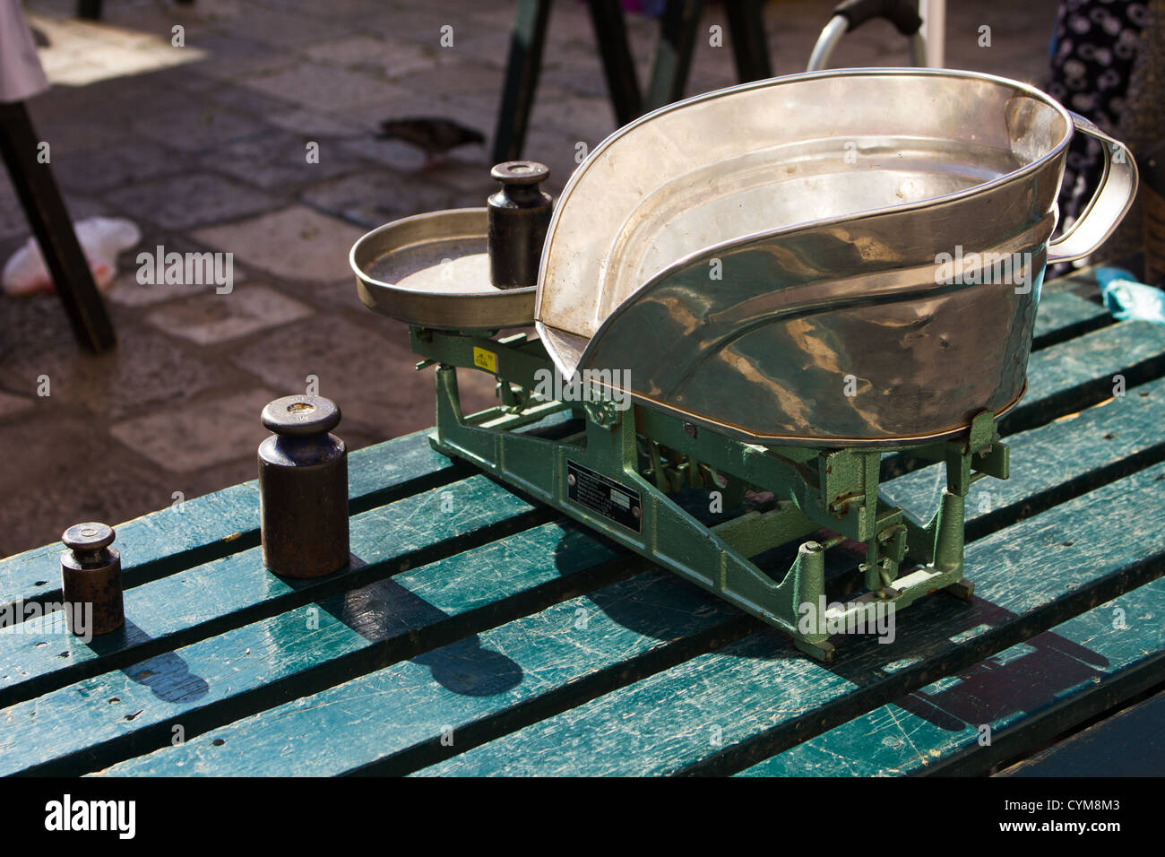 Old fashioned scales and food hi-res stock photography and images - Alamy