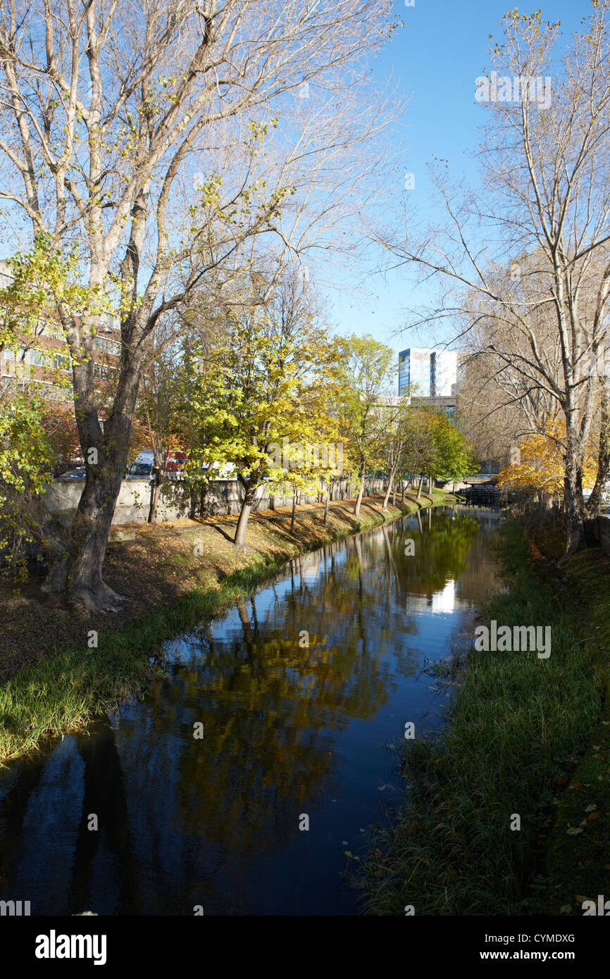 the grand canal dublin republic of ireland Stock Photo - Alamy