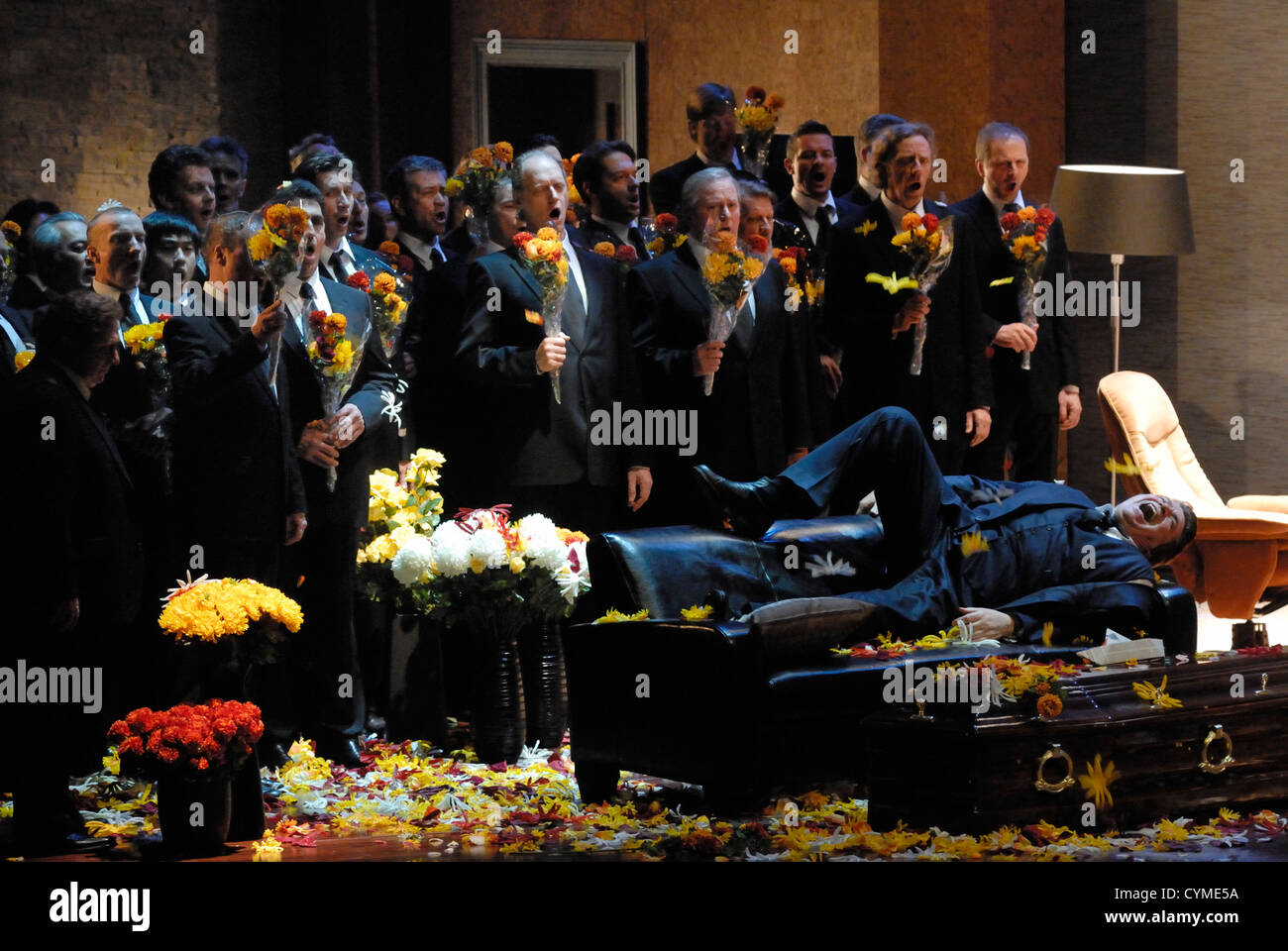 "Tristan and Isolde" by Richard Wagner, director: Graham Vick, Deutsche ...