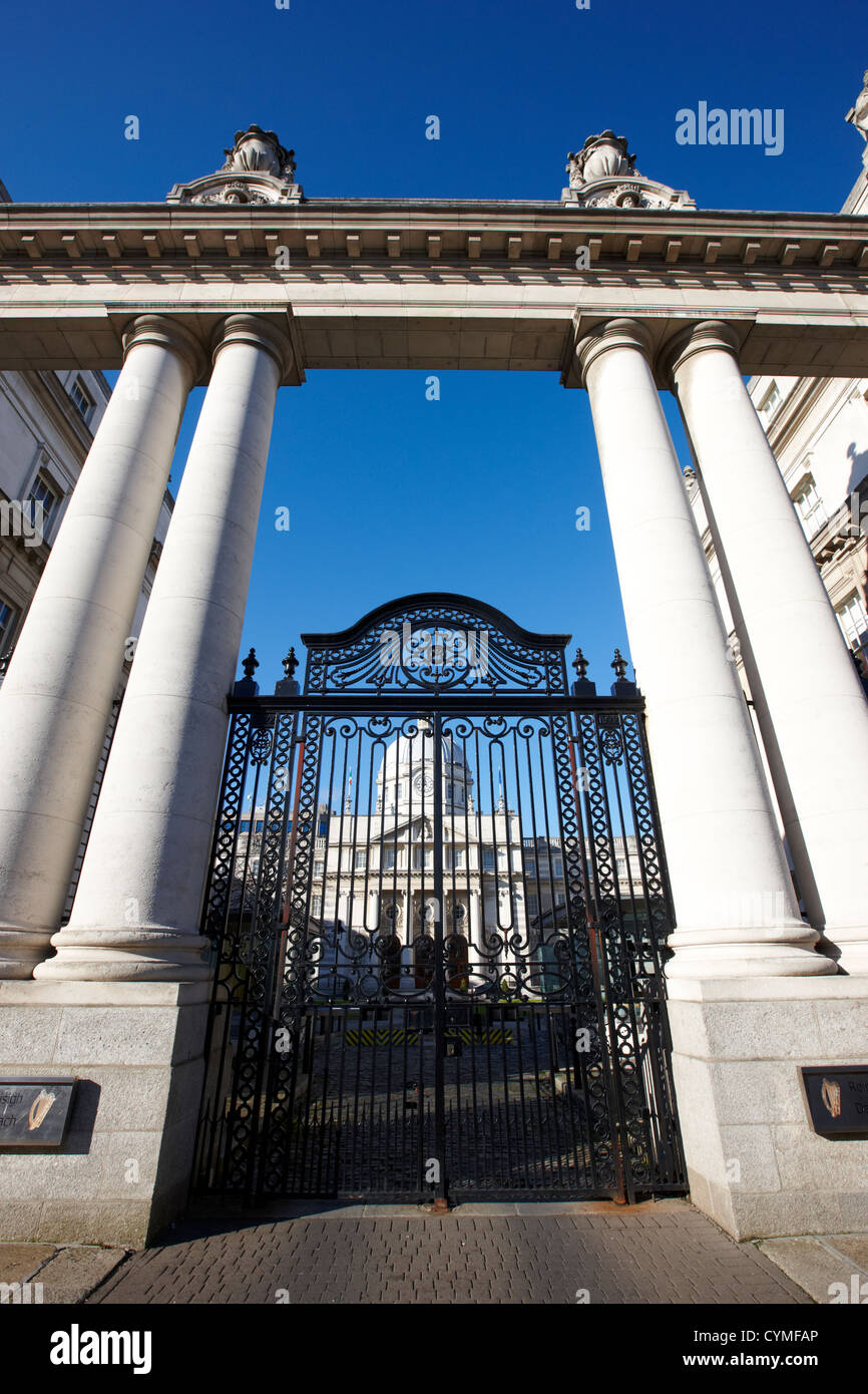 Irish Government Building Stock Photos & Irish Government Building ...