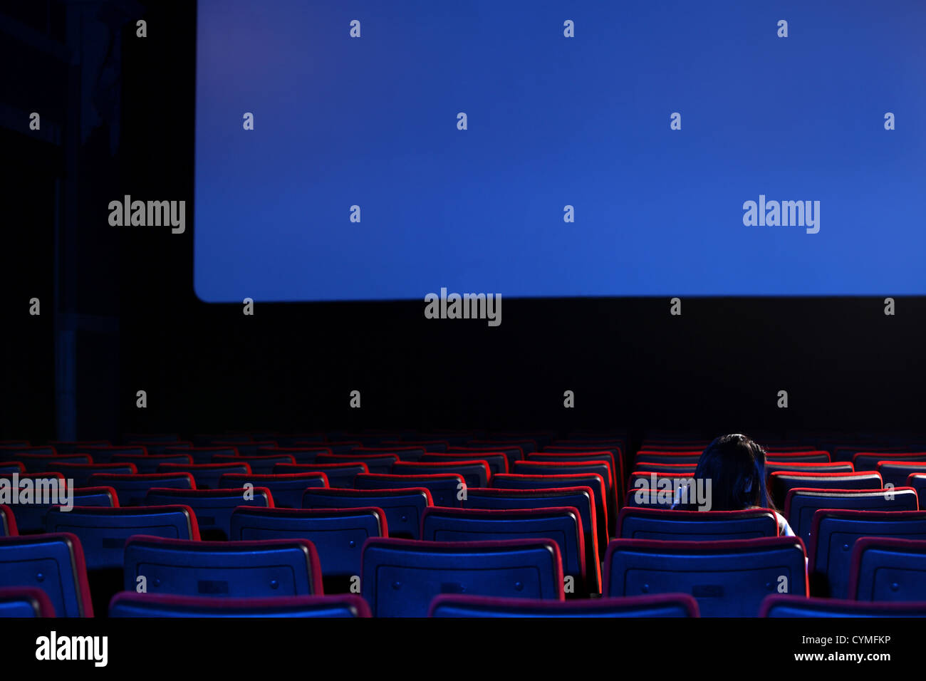 Movie theater audience rear view hi-res stock photography and images ...