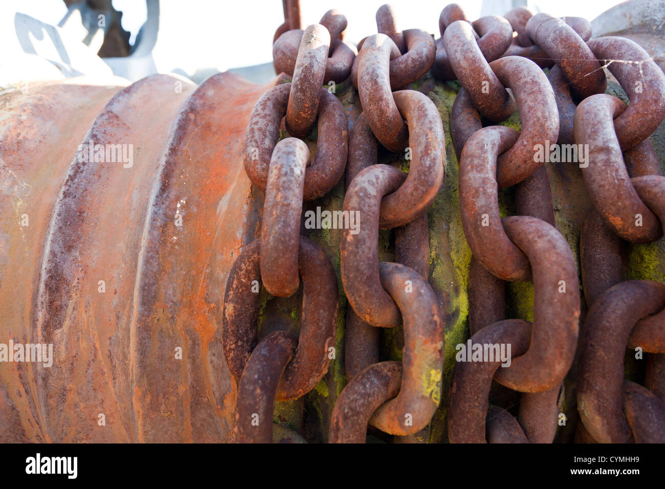 Heavy duty chain hi-res stock photography and images - Alamy