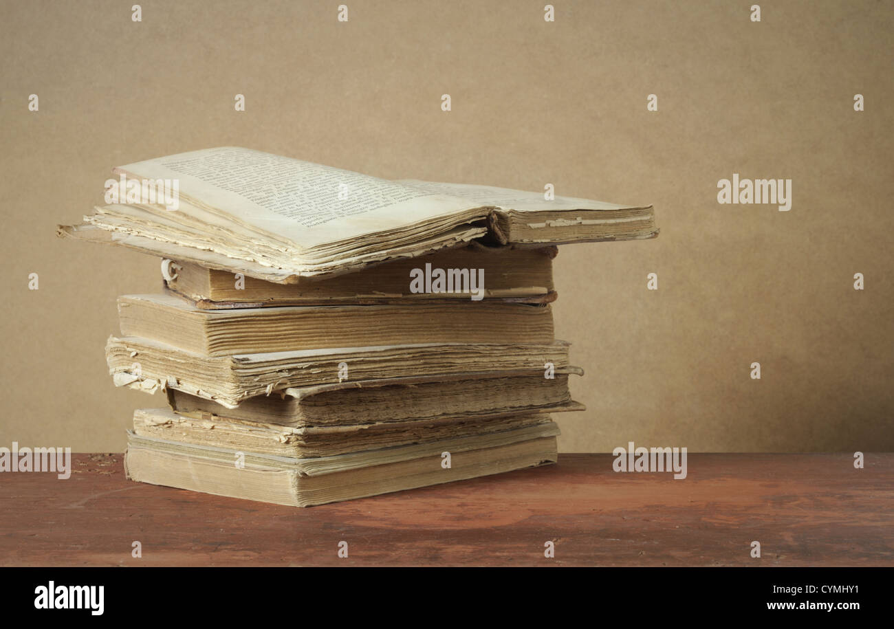 a stack of old books Stock Photo - Alamy