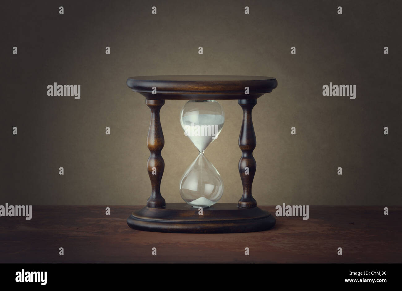 Vintage antique hourglass hi-res stock photography and images - Alamy