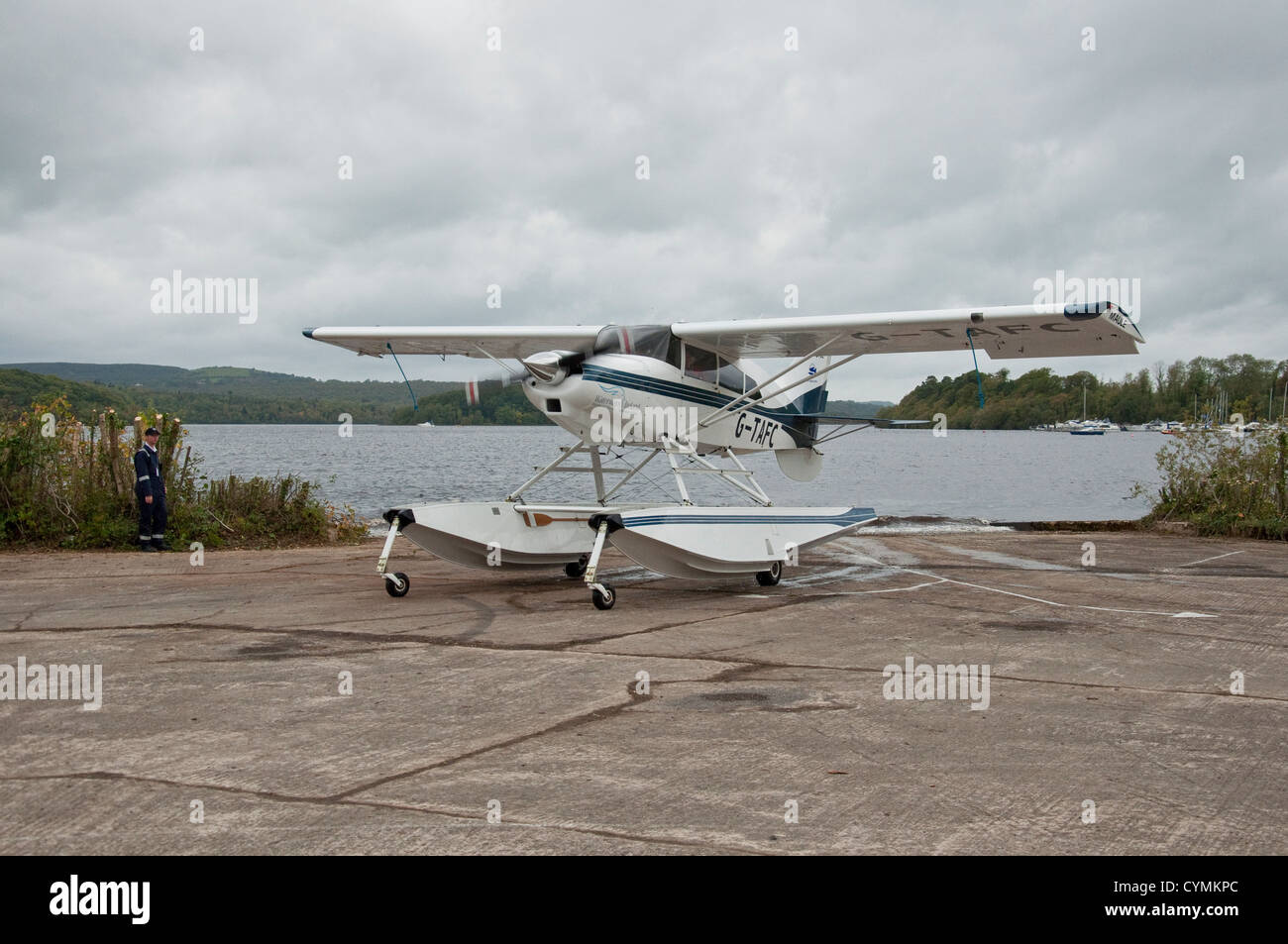 Amphibious flying boat hi-res stock photography and images - Alamy