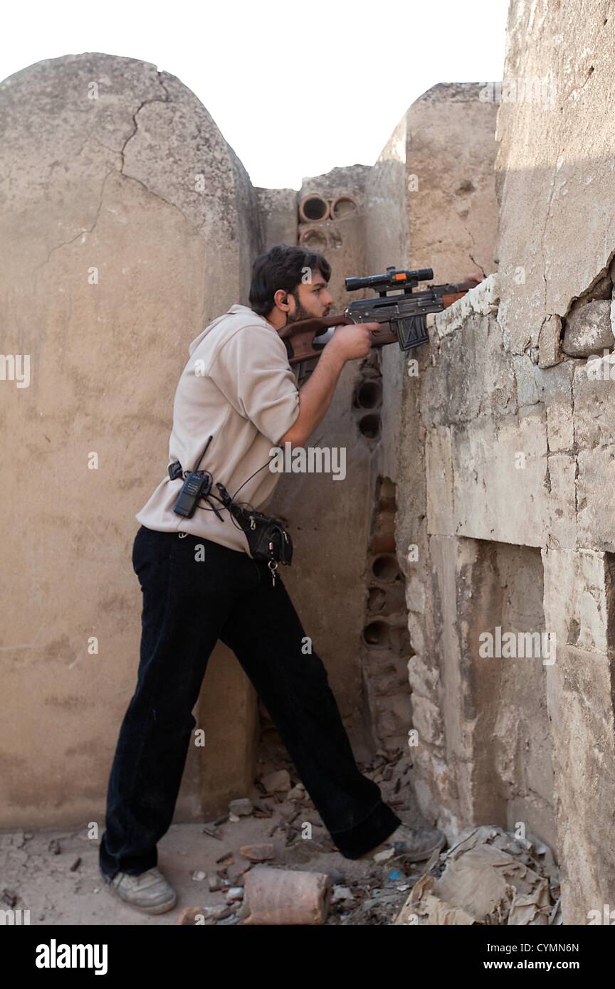 November 6, 2012 - Aleppo, Syria: A Free Syrian Army sniper shoots at ...
