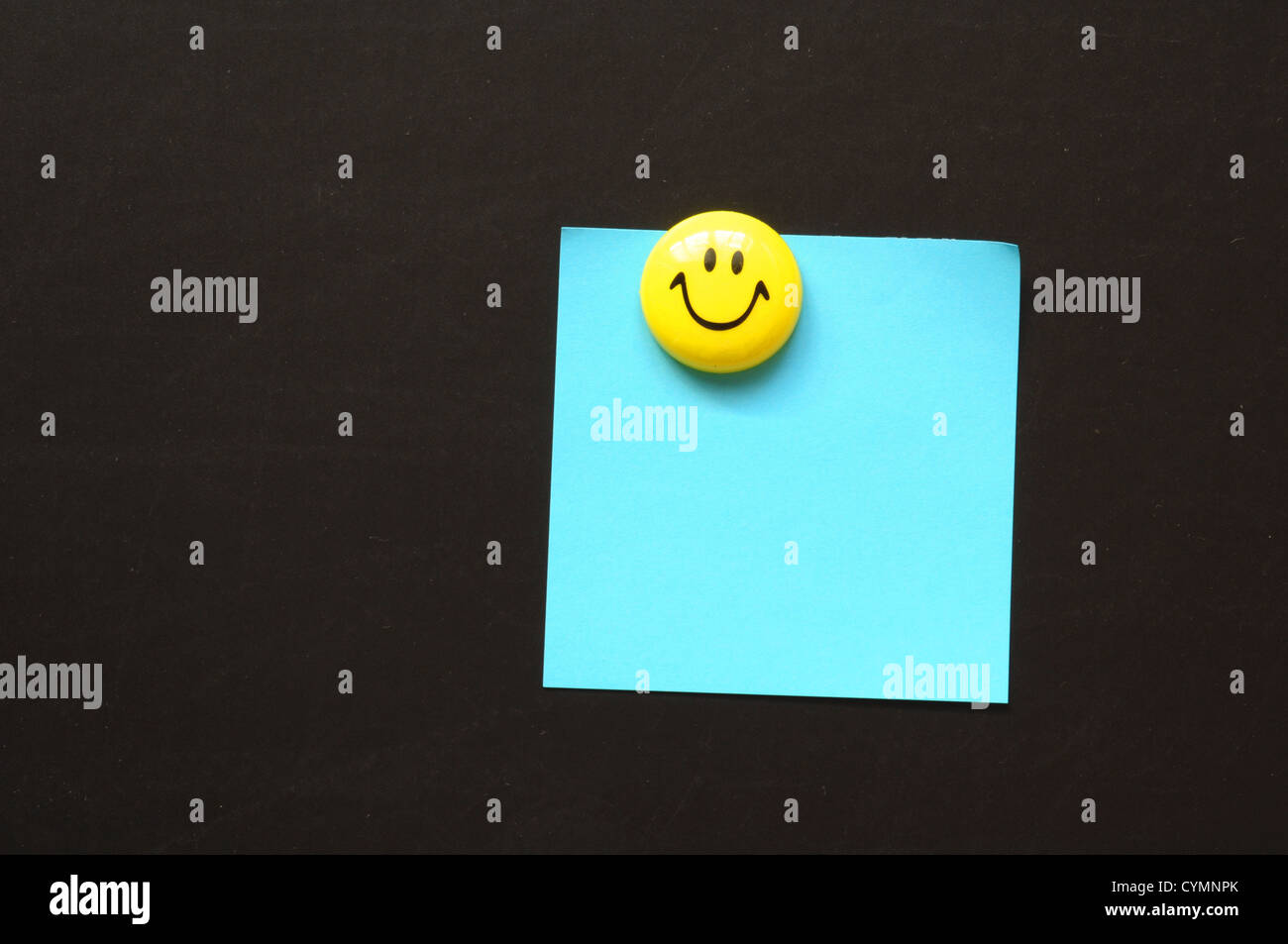 smiley and blank sheet note paper with copyspace Stock Photo - Alamy