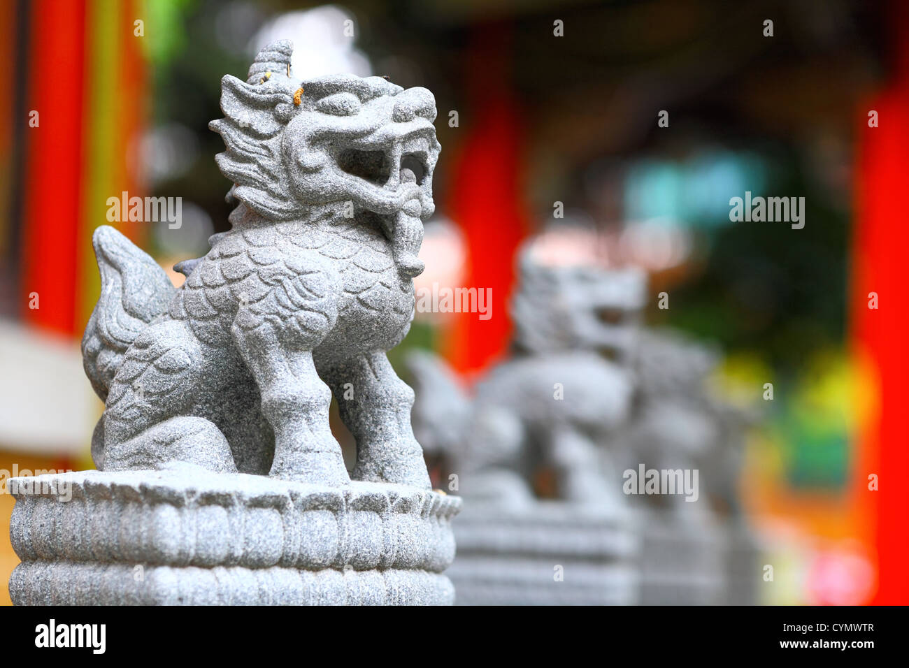 chinese lion statue Stock Photo - Alamy